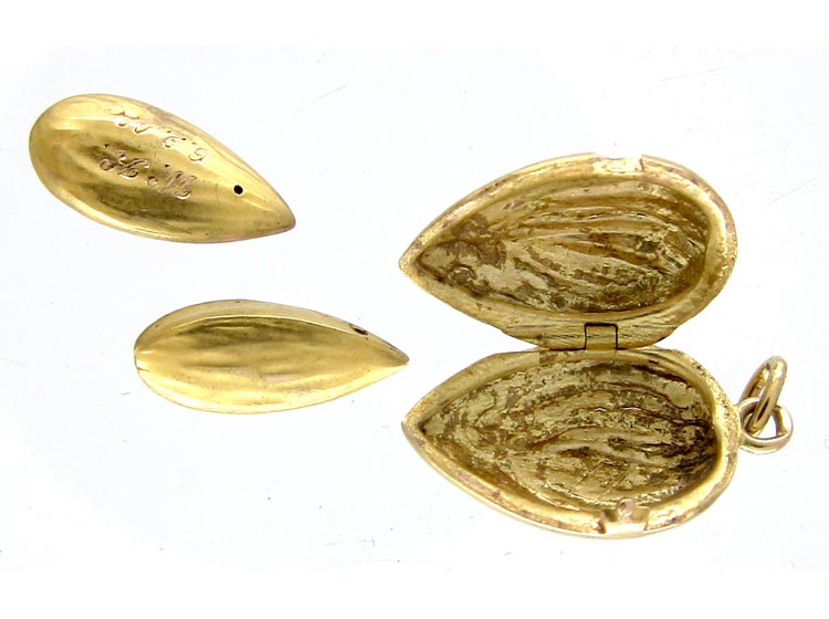 Almond Charm (367C) | The Antique Jewellery Company