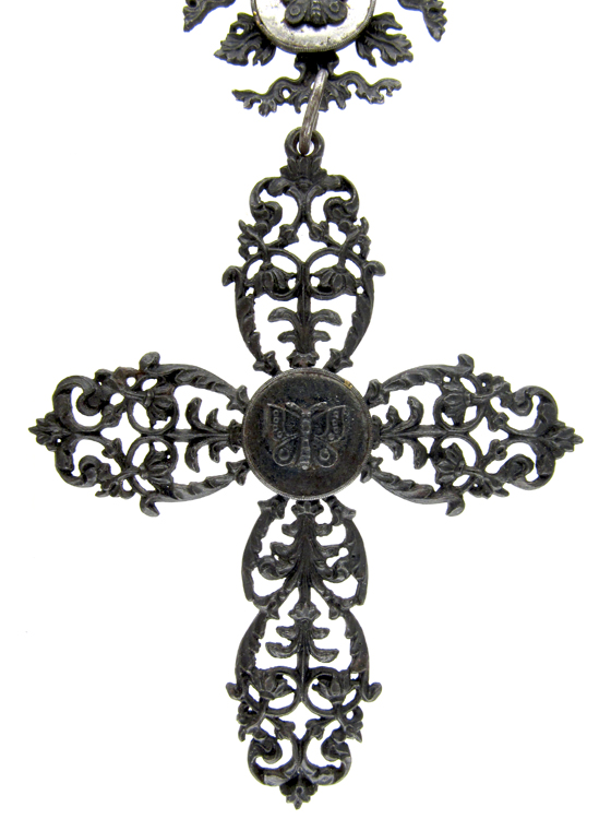 Berlin Iron Cross on Berlin Iron Chain (15 Z) | The Antique Jewellery ...