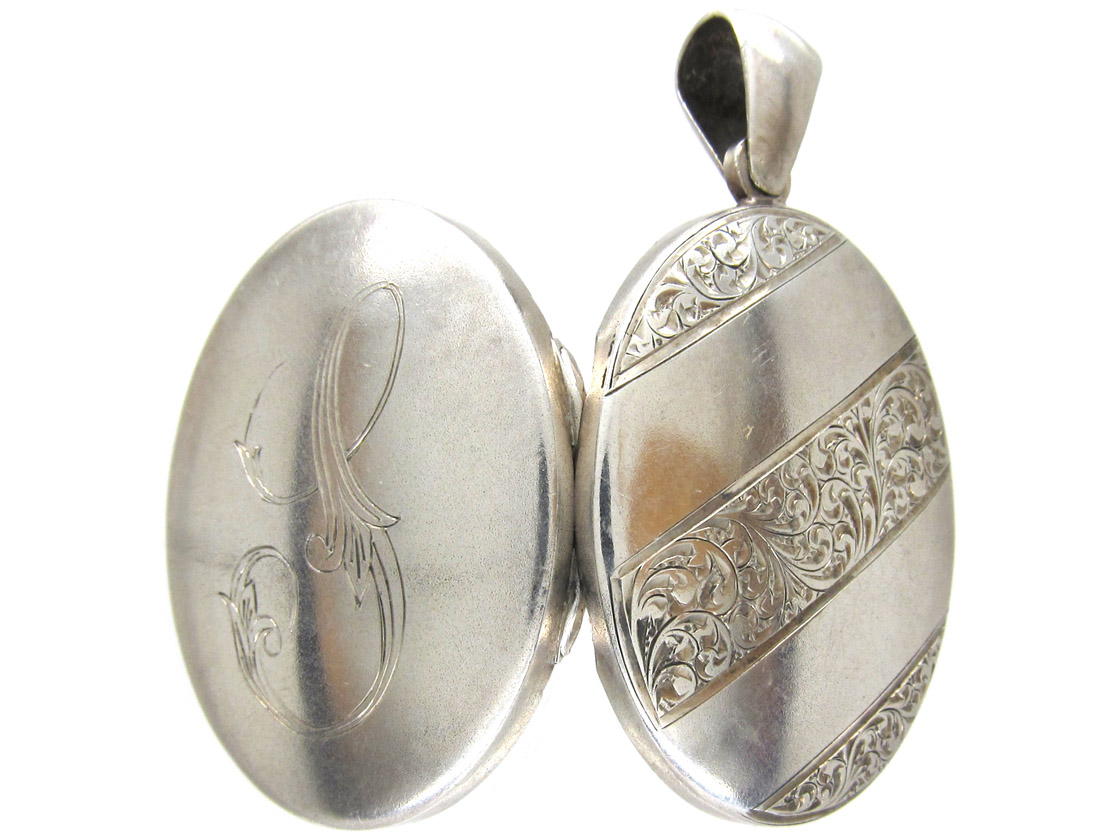 Oval Silver Banded Design Locket (533F) | The Antique Jewellery Company