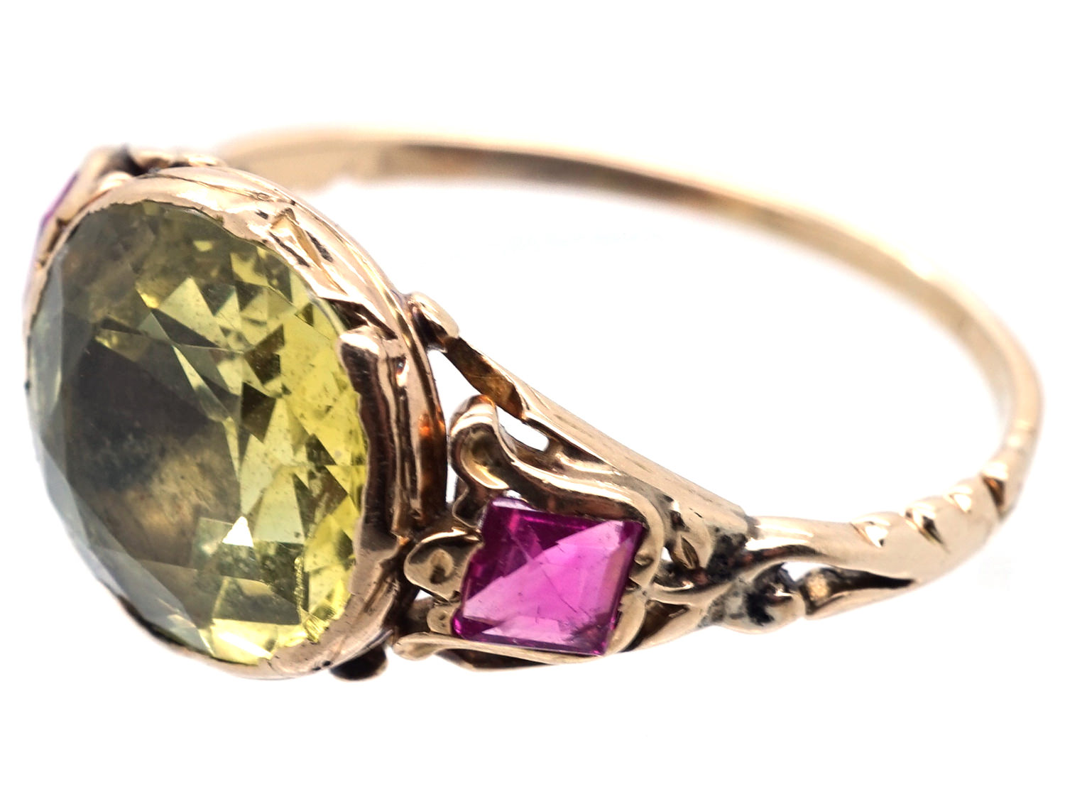 Georgian Chrysolite & Ruby Ring (700G) | The Antique Jewellery Company