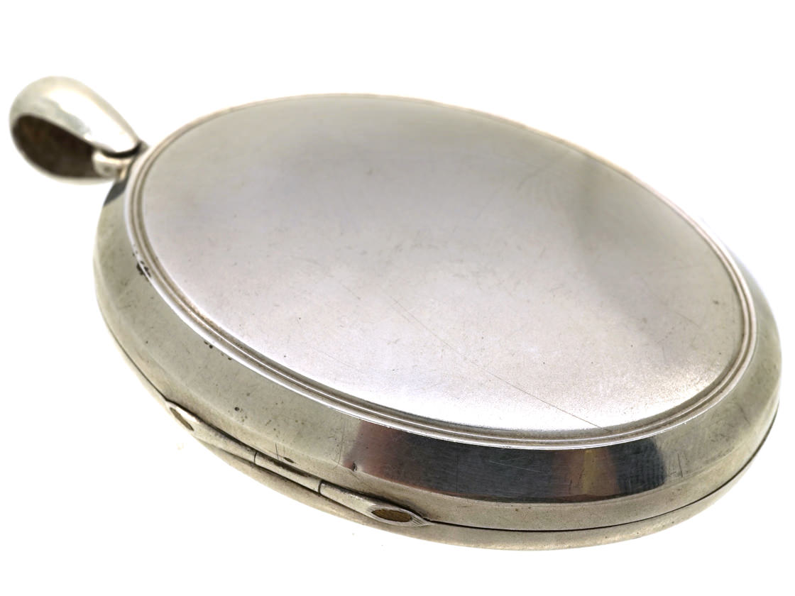 Victorian Large Oval Silver Plain Locket (649K) | The Antique Jewellery ...