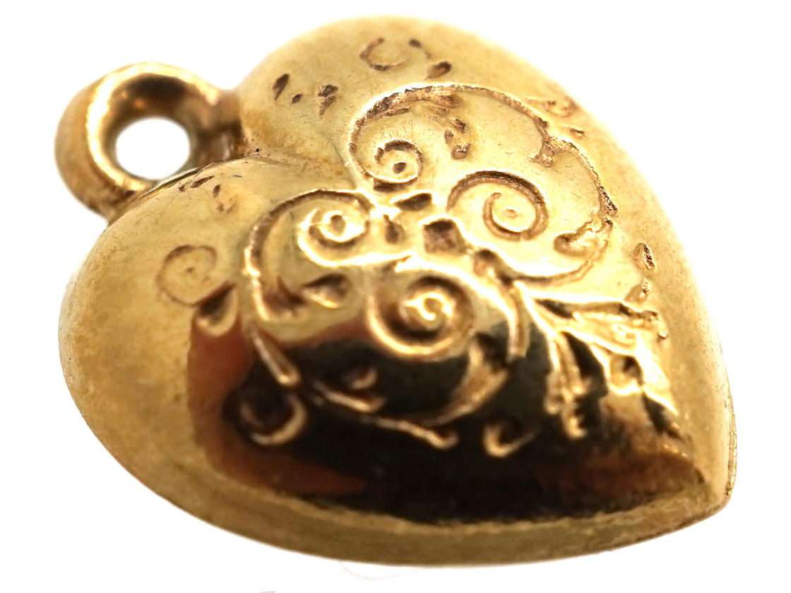 9ct Engraved Gold Heart Charm (829K) | The Antique Jewellery Company