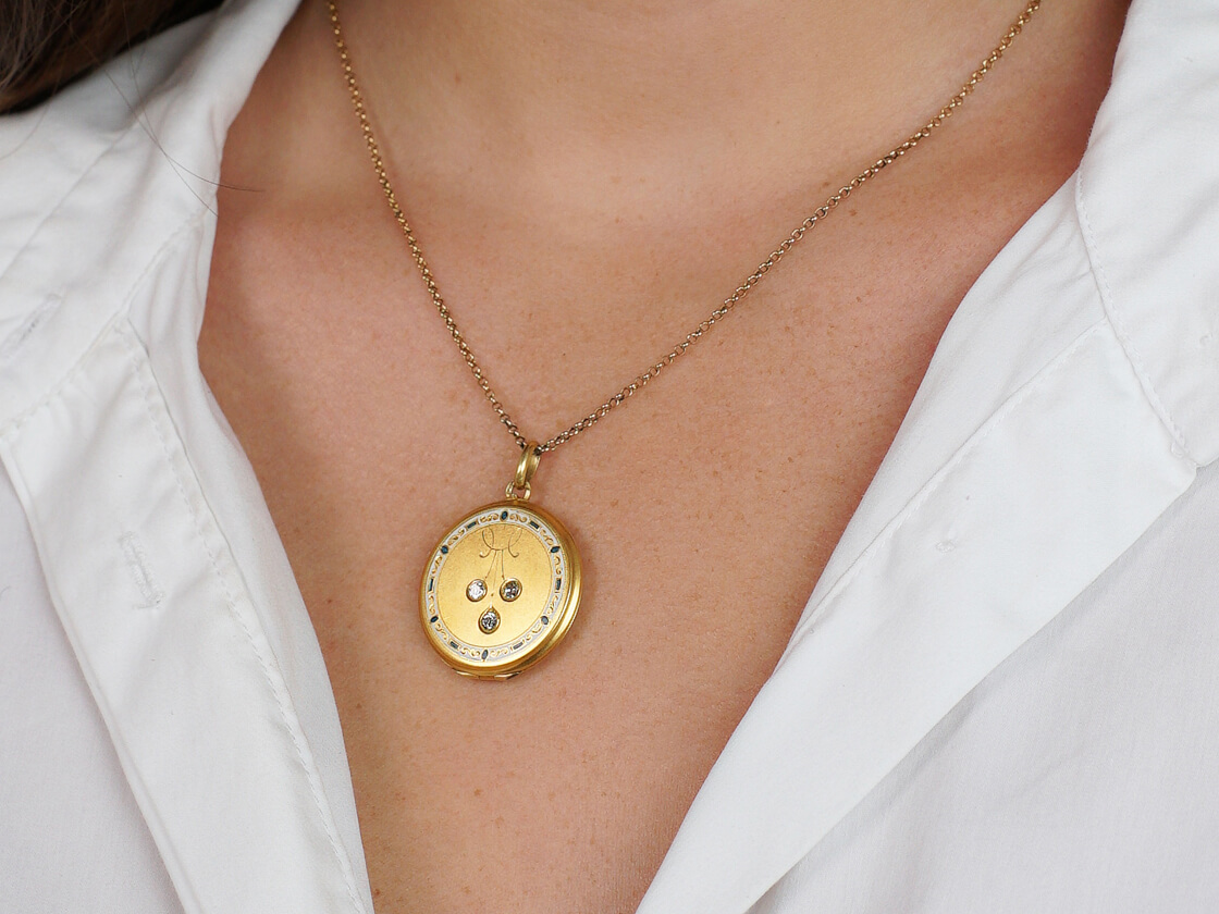 Art Deco 14ct Gold & Enamel Round Locket Set With Three Diamonds (119L ...