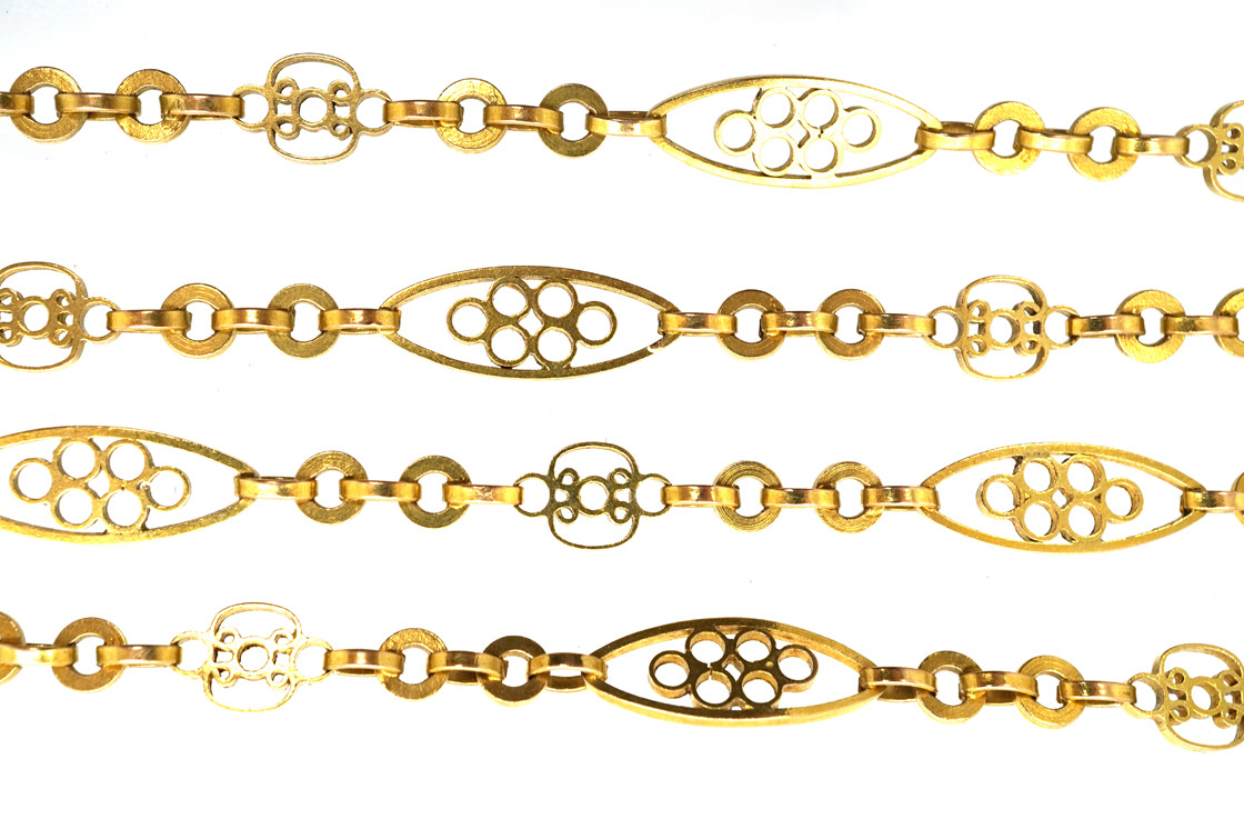 Edwardian 18ct Gold Decorated Chain (150L) | The Antique Jewellery Company