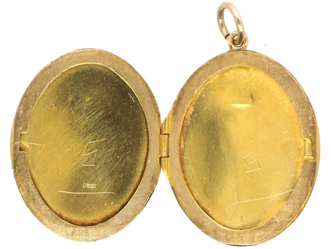 9ct Gold Oval Locket (420L) | The Antique Jewellery Company