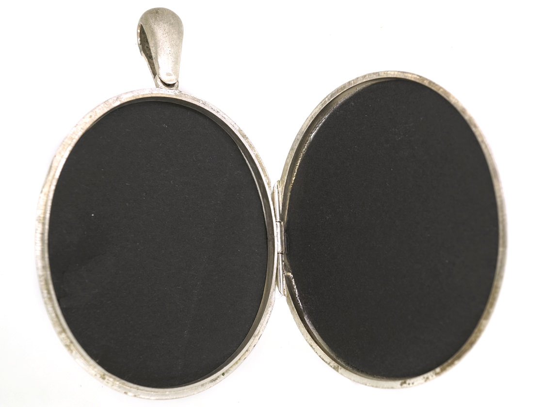 Victorian Large Silver Oval Locket With Flower Engraved Decoration ...