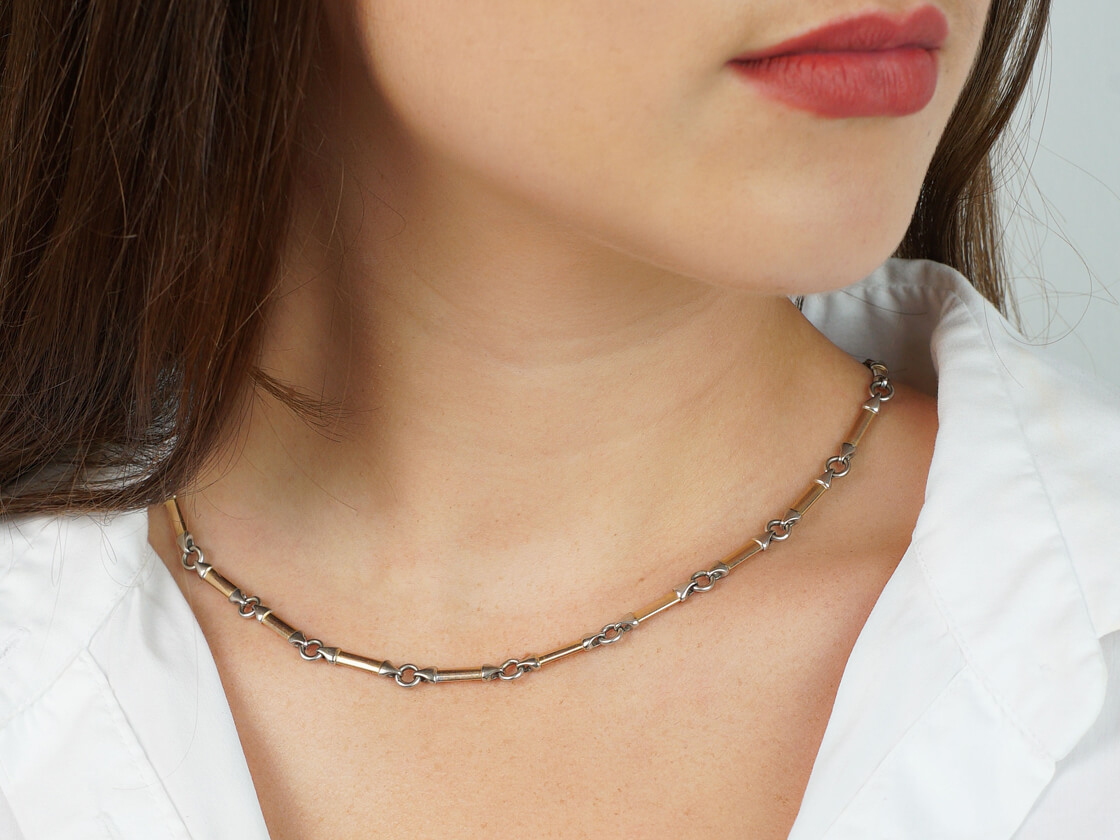 9ct Gold Two Colour Neck Chain (562L) | The Antique Jewellery Company