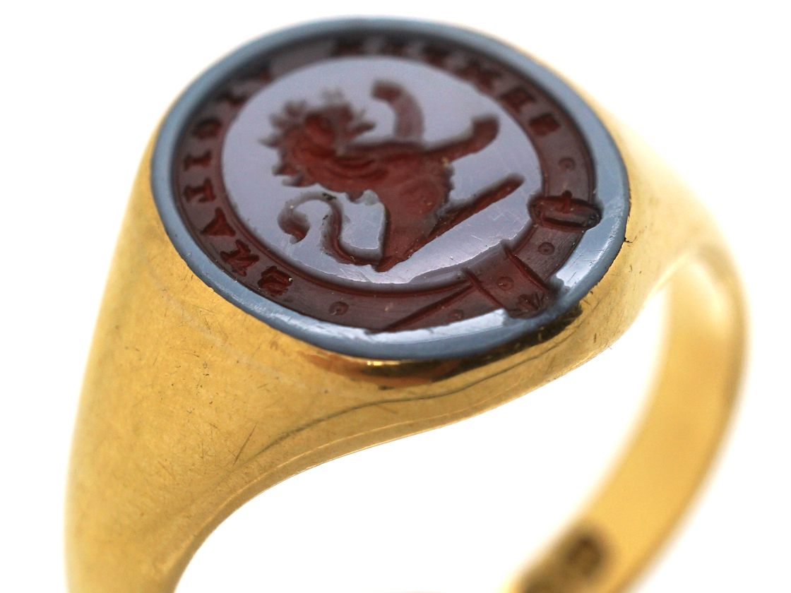 18ct Gold & Carnelian Signet Ring with Lion Intaglio (896L) | The ...