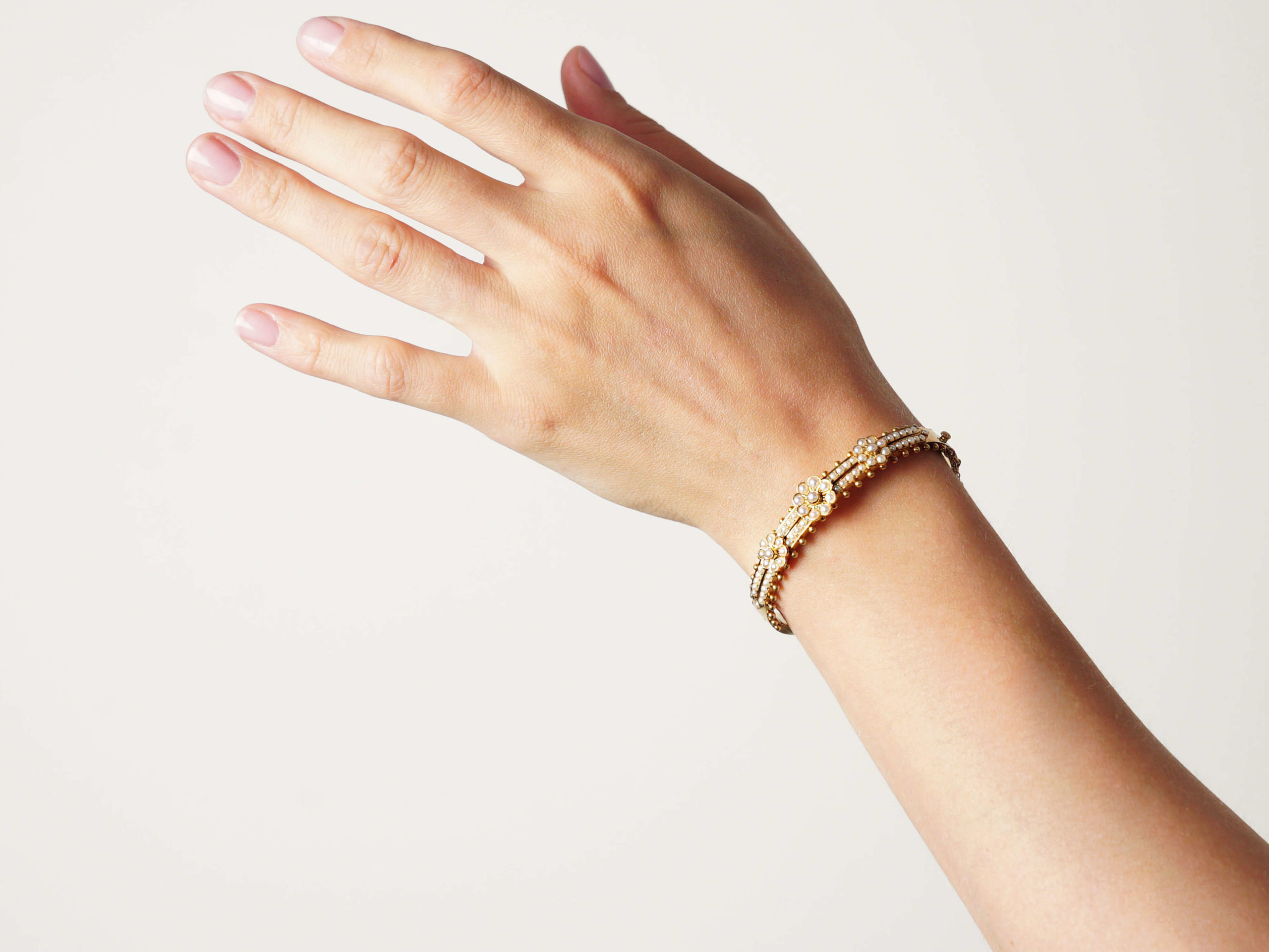 Victorian 15ct Gold Triple Natural Split Pearl Cluster Bangle (449M ...