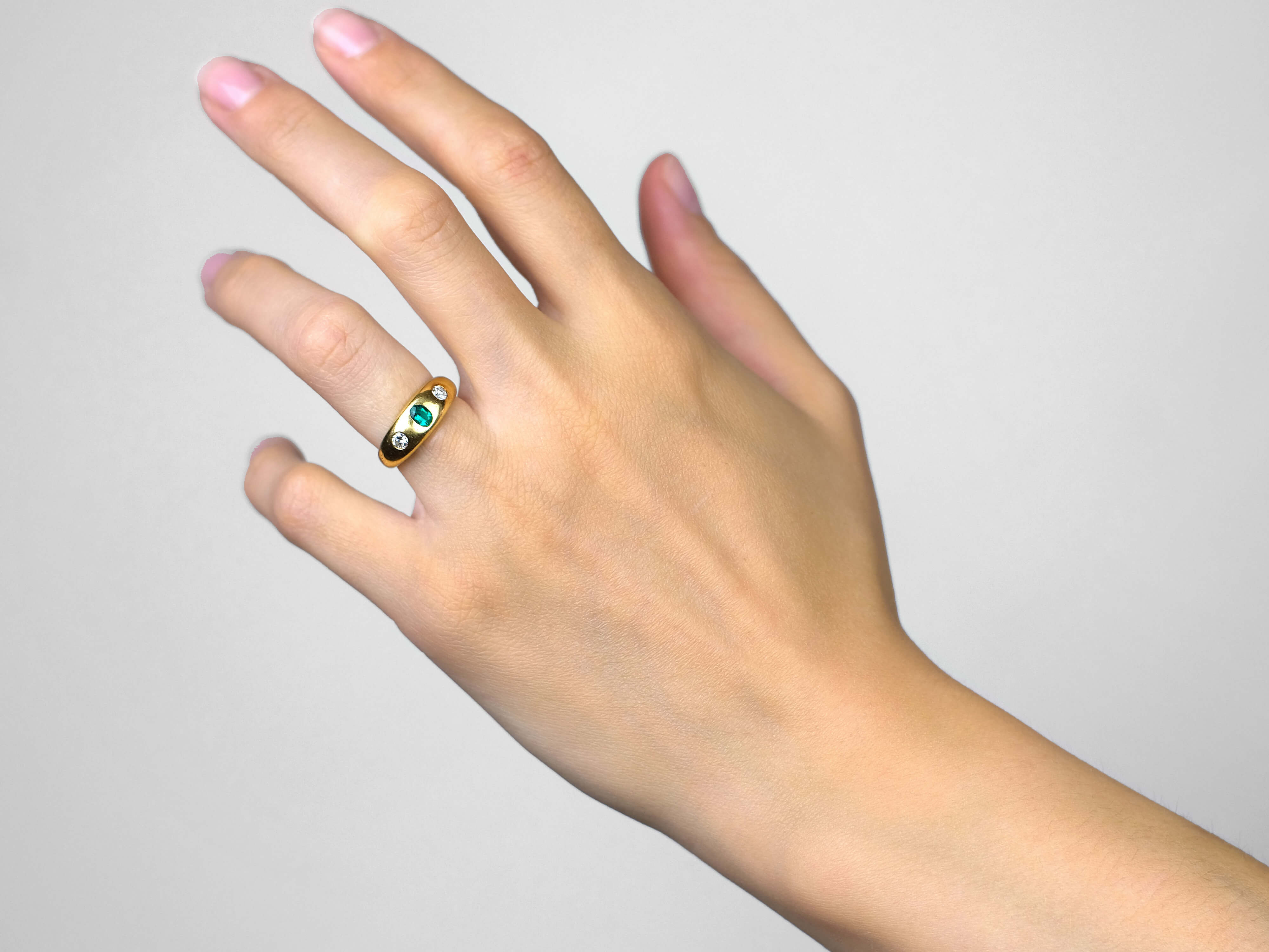 18ct Gold Emerald & Diamond Rub Over Set Ring (627M) | The Antique ...