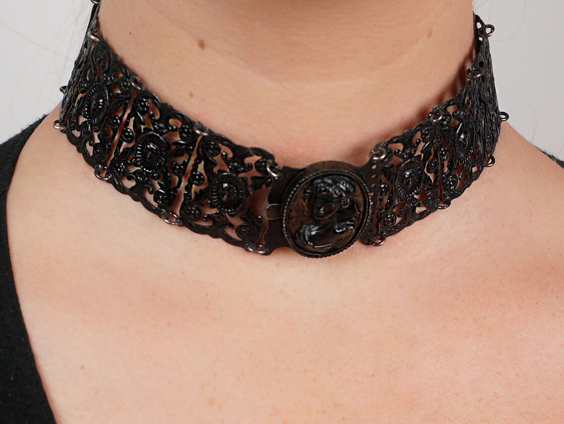 Berlin Iron Collar (462L) | The Antique Jewellery Company