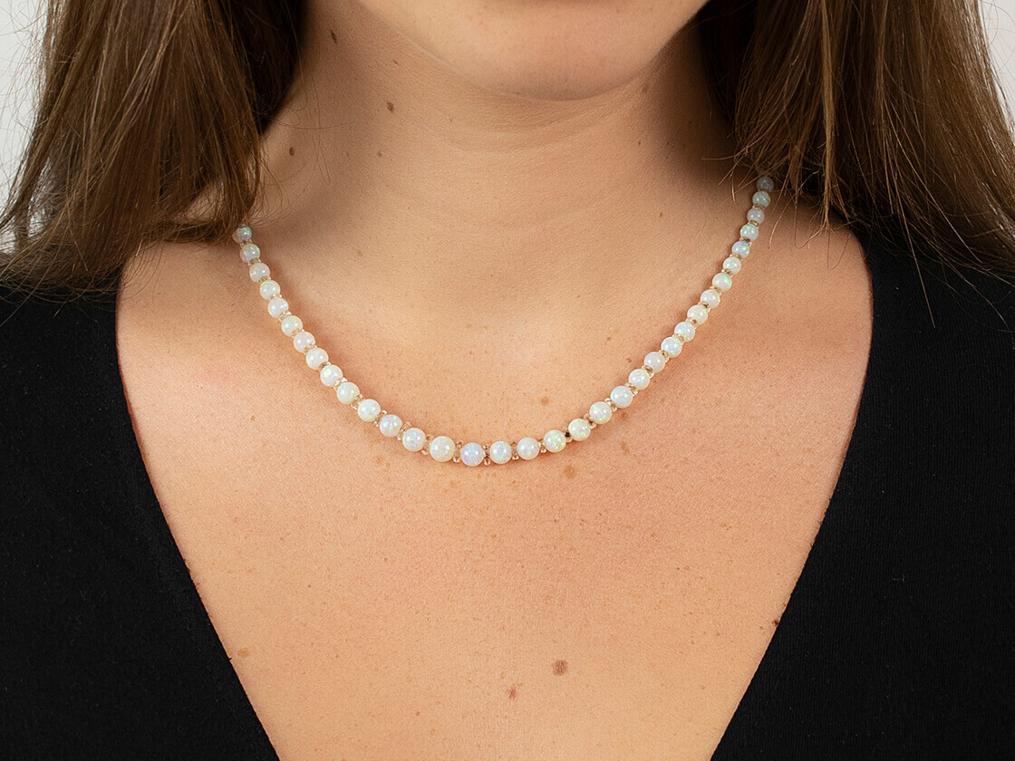Edwardian Graduated Opal Bead Necklace with 9ct White Gold Clasp (11M ...