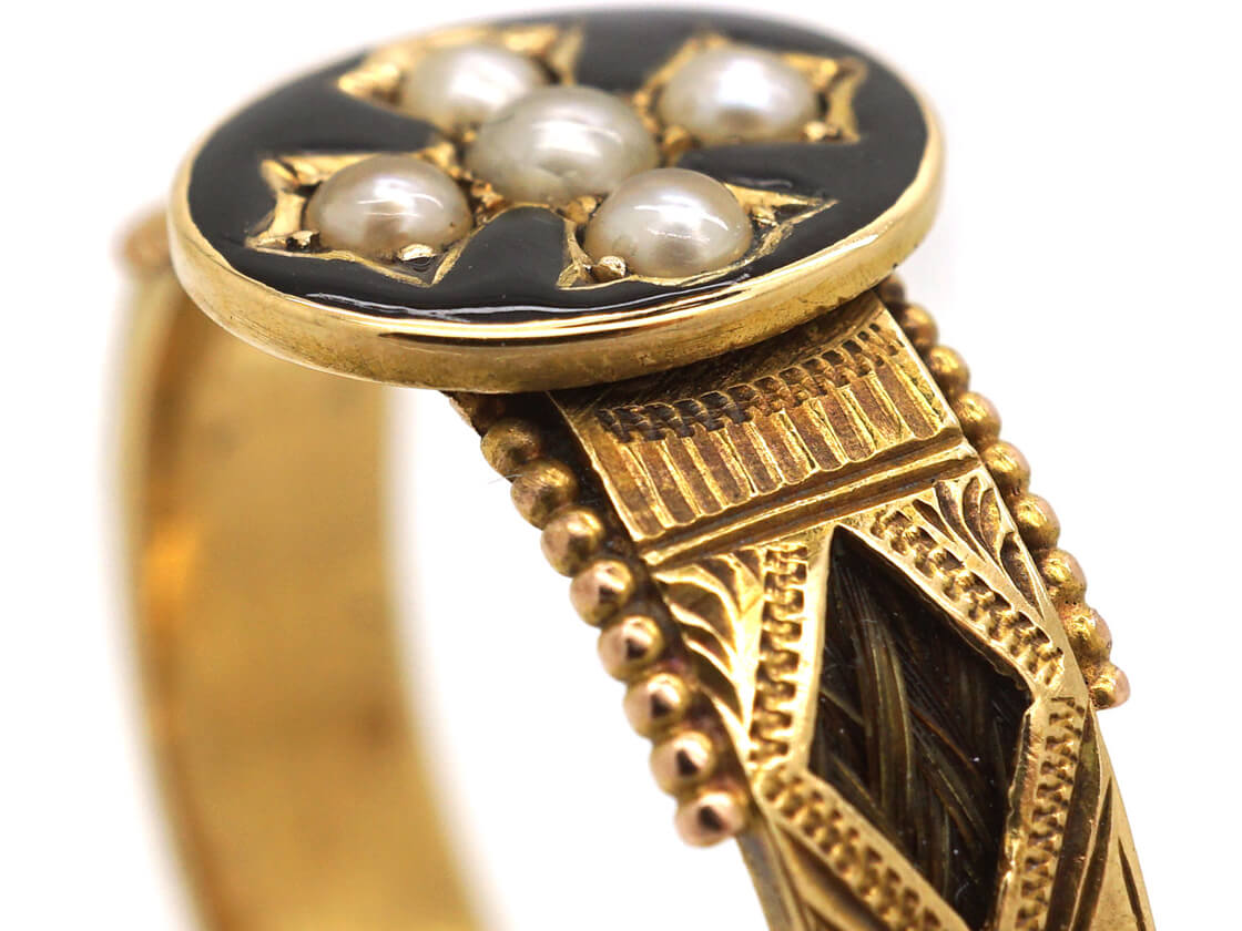 Victorian 18ct Gold Mourning Ring with Natural Split Pearl Cross (793M ...