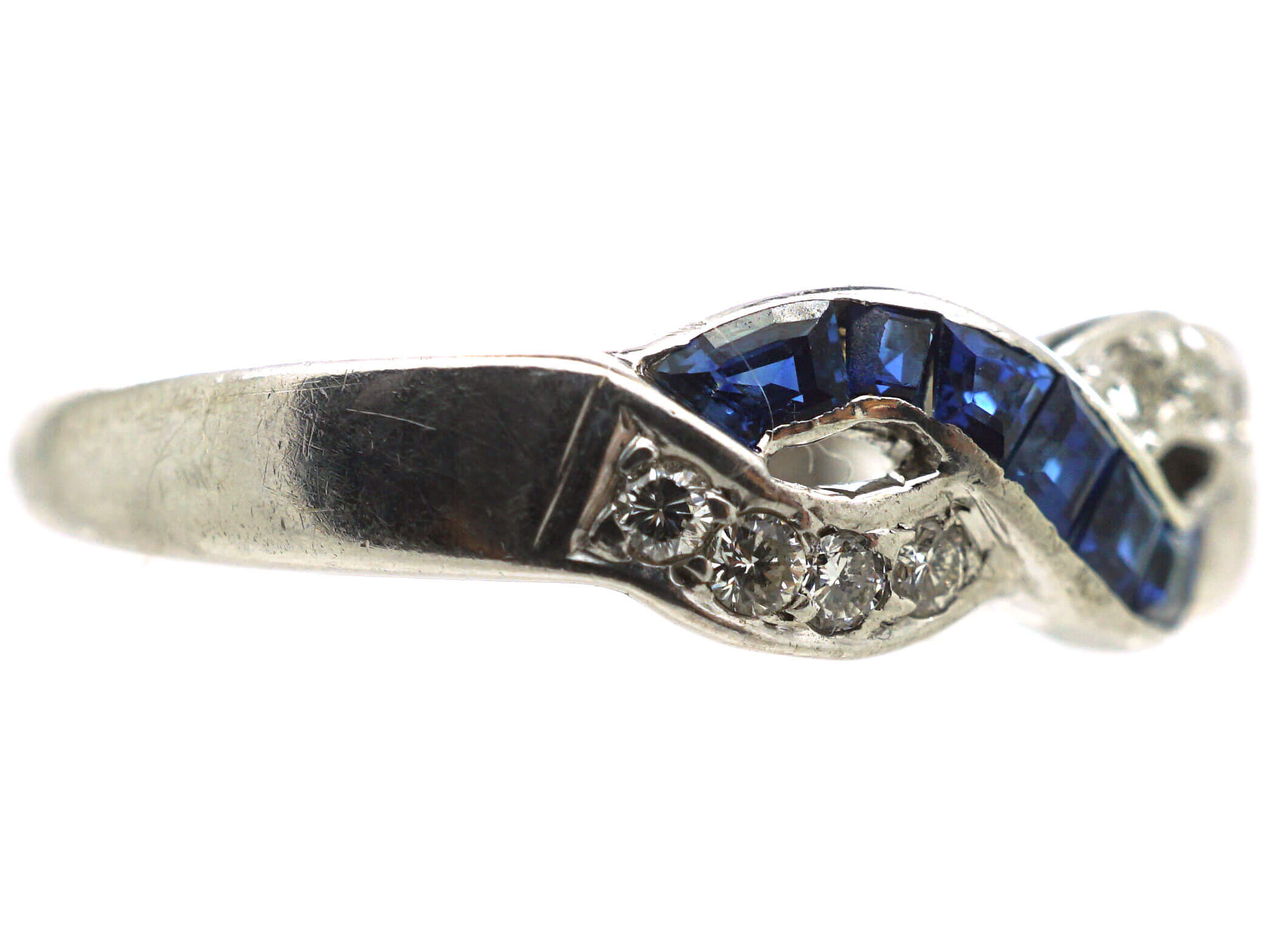 Art Deco 18ct White Gold, Sapphire & Diamond Interwoven Ribbon Design ...