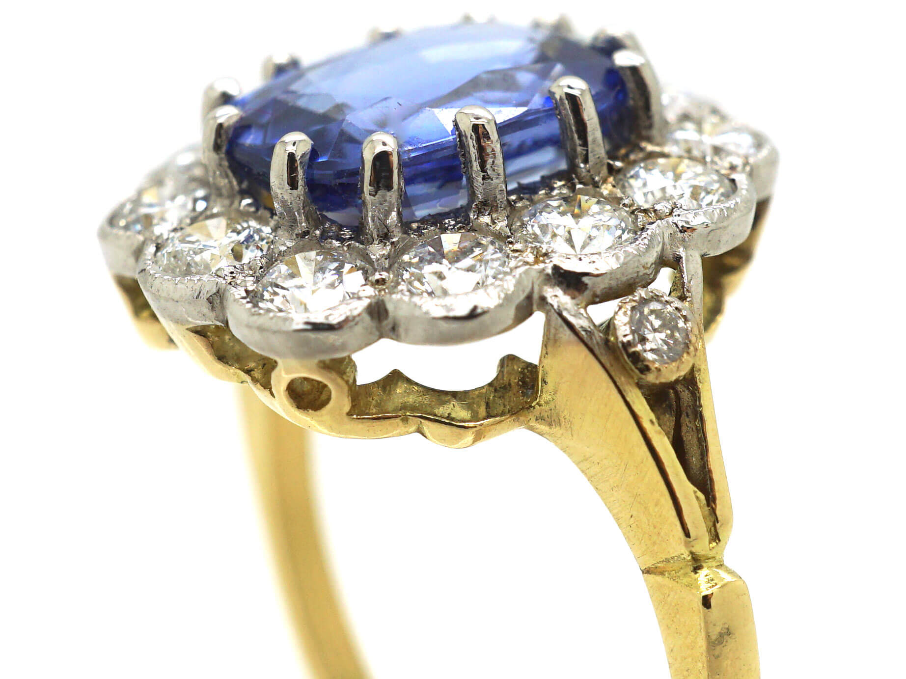 18ct Gold Large Sapphire & Diamond Cluster Ring (629N) | The Antique ...