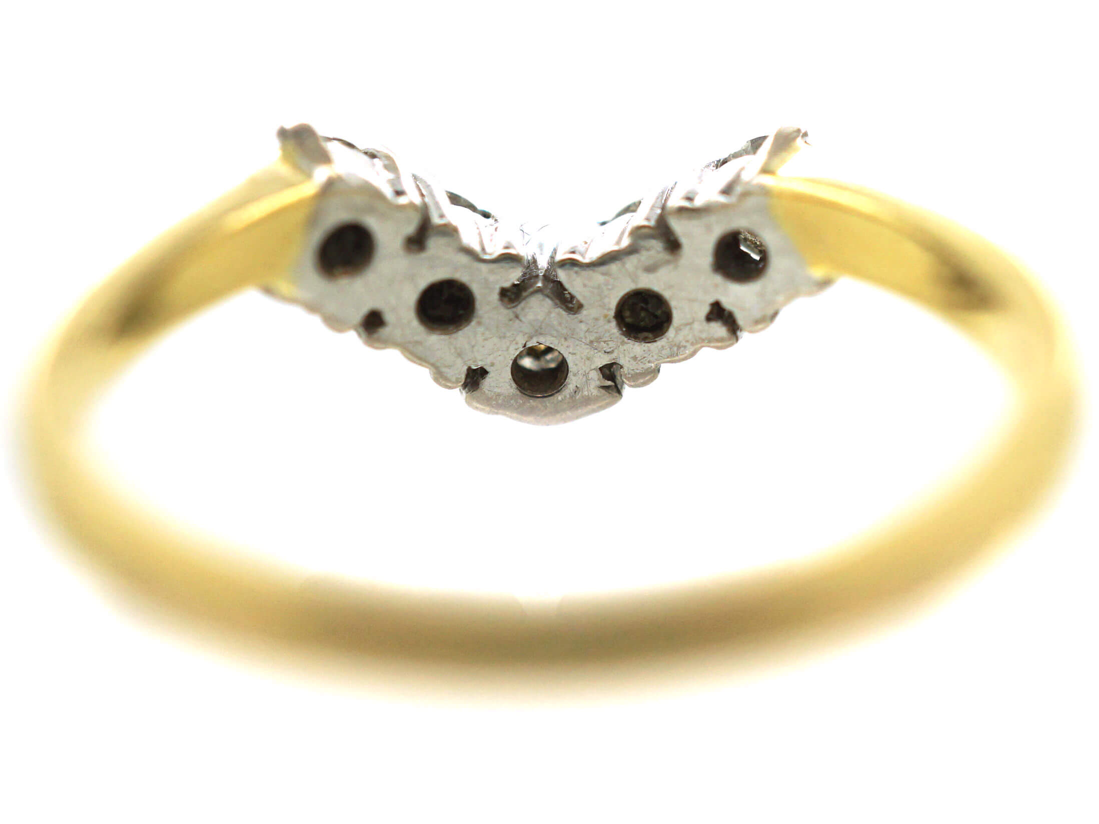 18ct Gold & Diamond Chevron Ring (642N) | The Antique Jewellery Company