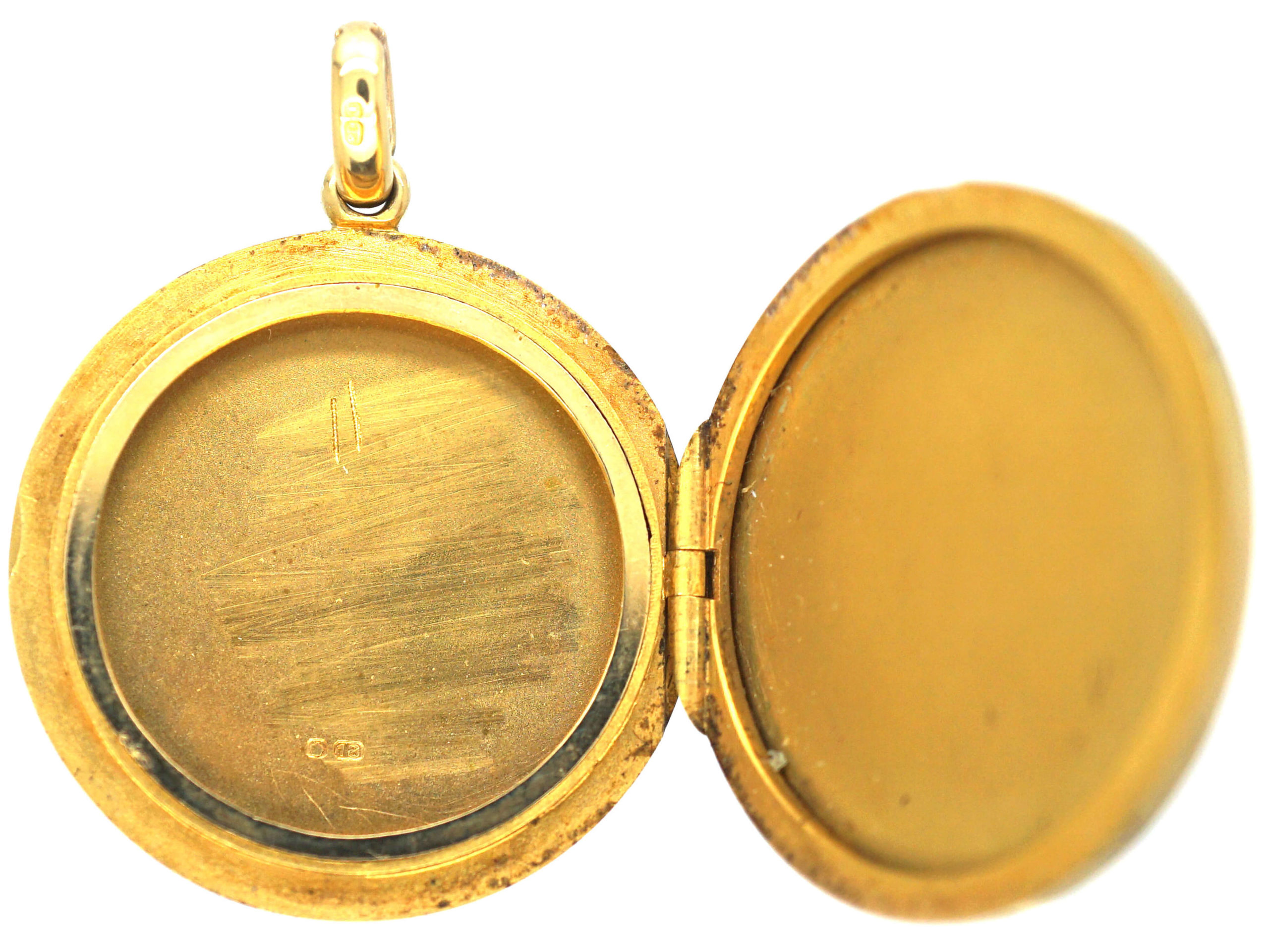 Edwardian 18ct Gold Round Locket (167P) | The Antique Jewellery Company