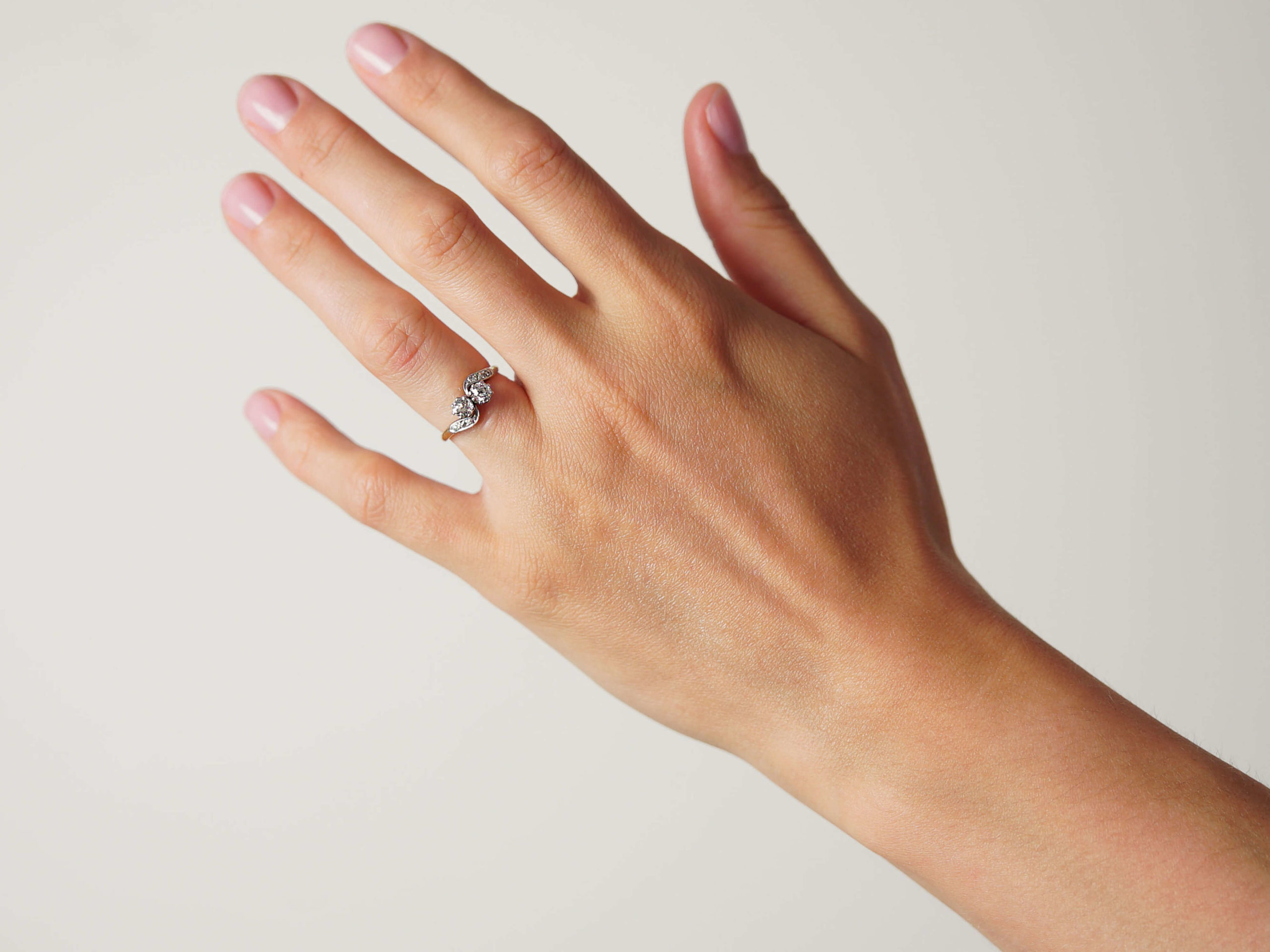 Edwardian 18ct Gold & Platinum, Two Stone Crossover Diamond Ring (380/O ... Edwardian 18ct Gold & Platinum, Two Stone Crossover Diamond Ring (380/O ...