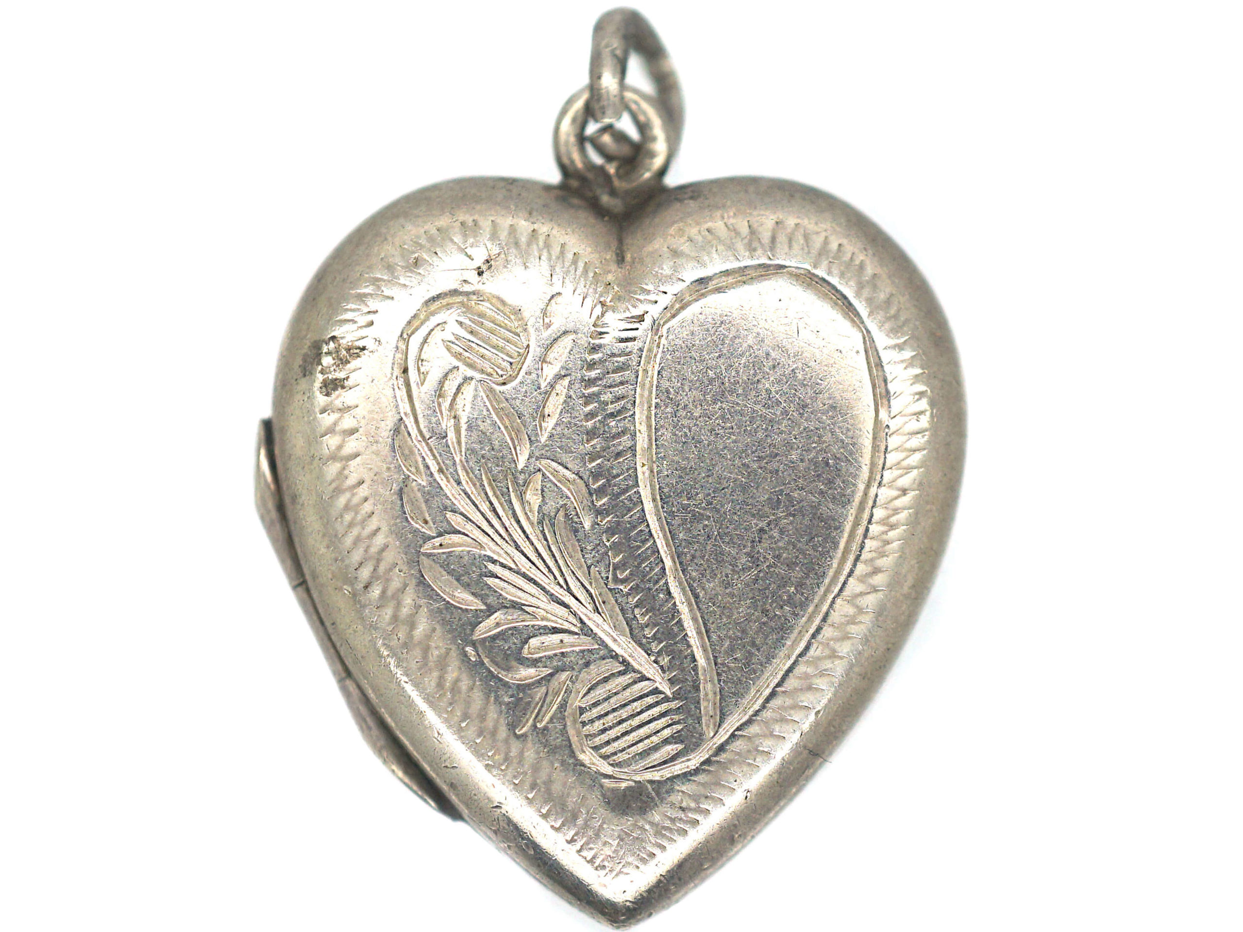 Silver Heart Shaped Locket with Engraved Leaf Motif (749P) | The ...