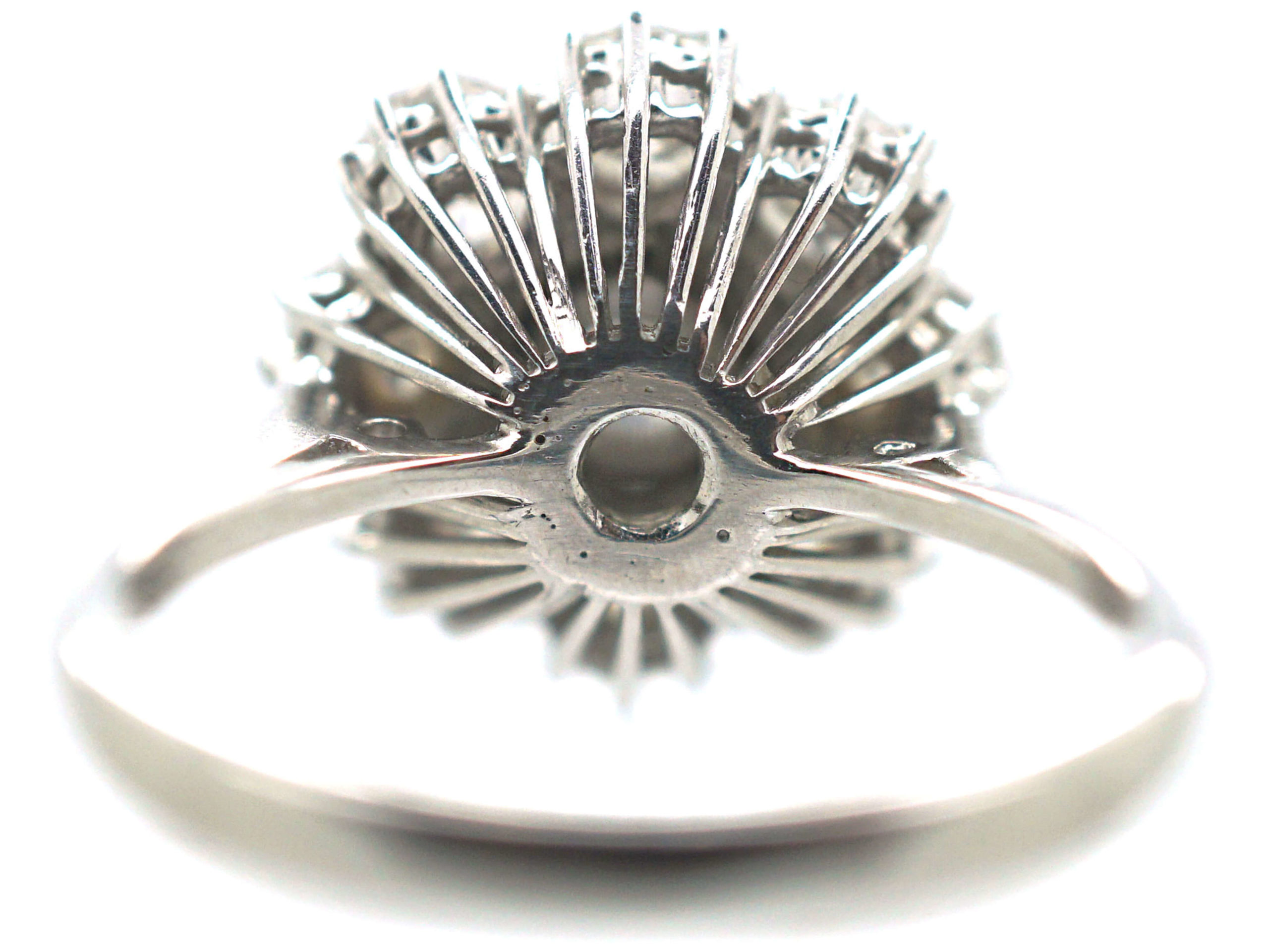 18ct White Gold Large Diamond Daisy Cluster Ring (648P) | The Antique ...