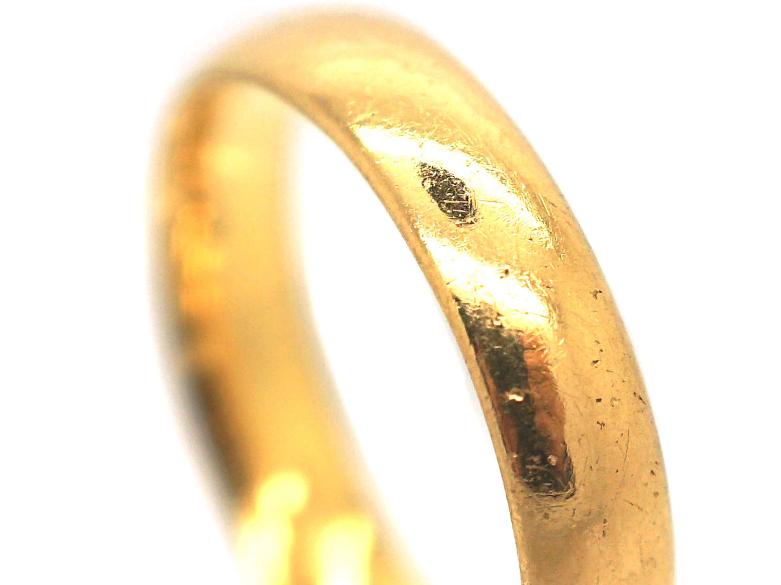 22ct Gold Wedding Ring made in 1926 (611P) | The Antique Jewellery Company