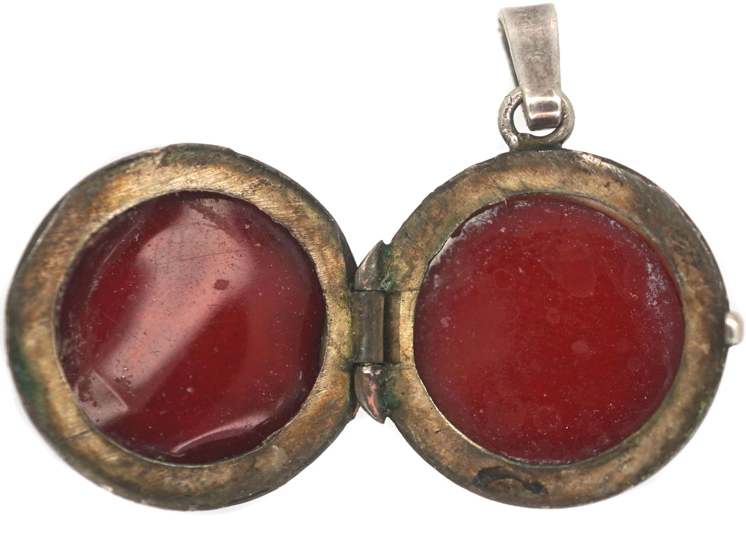 Small Silver Round Locket (857P) | The Antique Jewellery Company