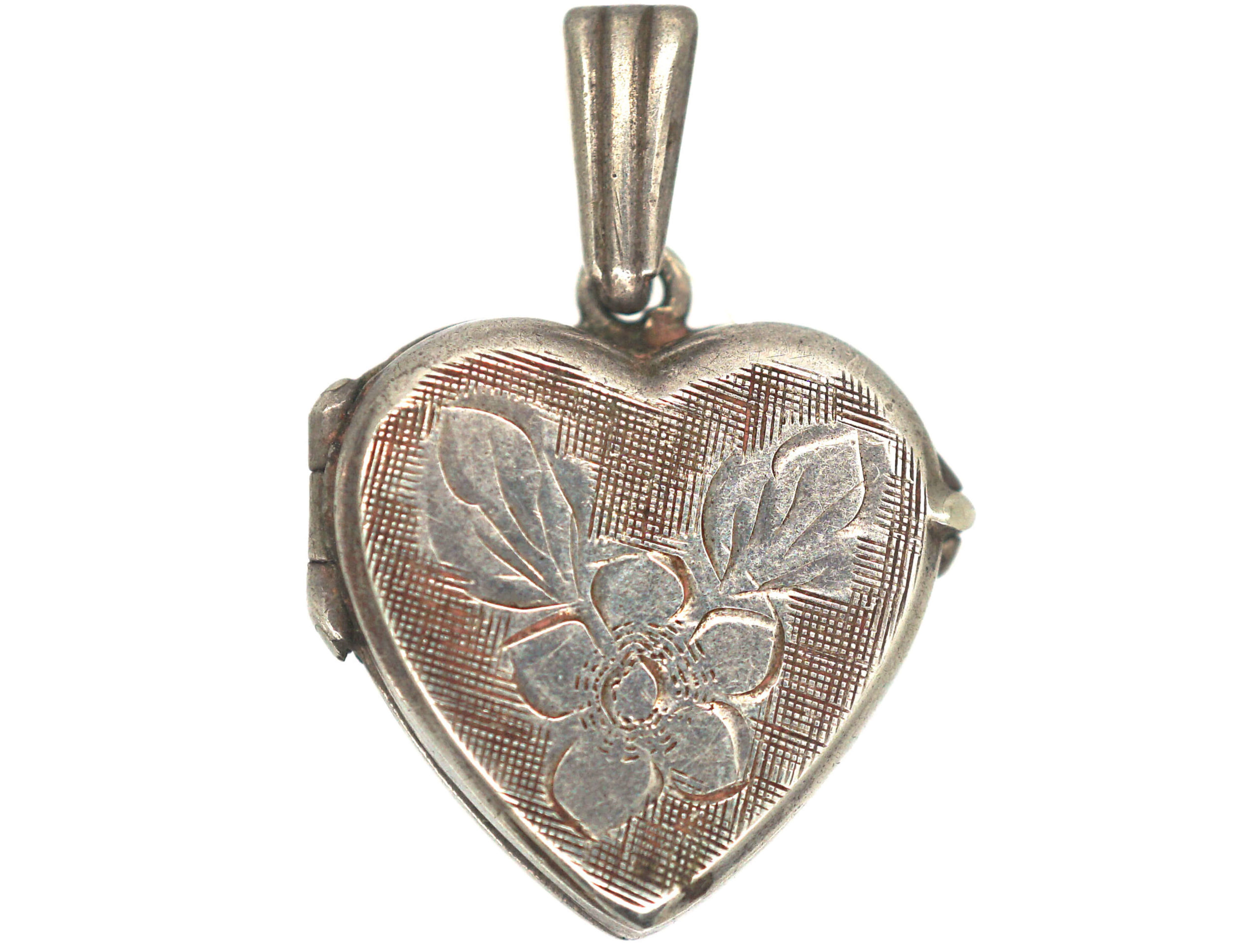 Silver Heart Shaped Locket (992P) | The Antique Jewellery Company