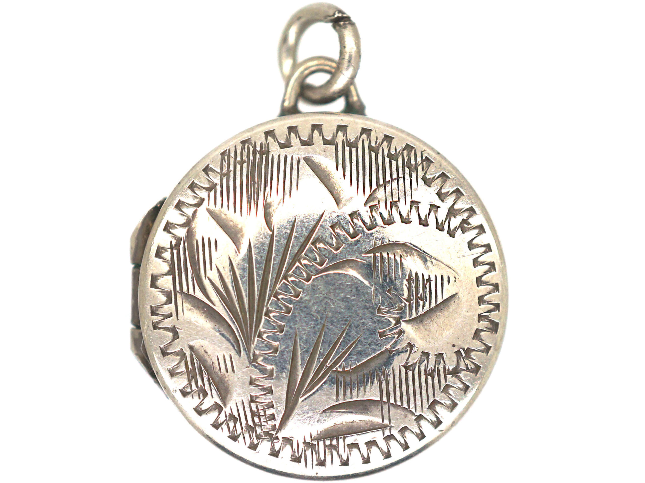 Small Silver Round Locket (861P) | The Antique Jewellery Company
