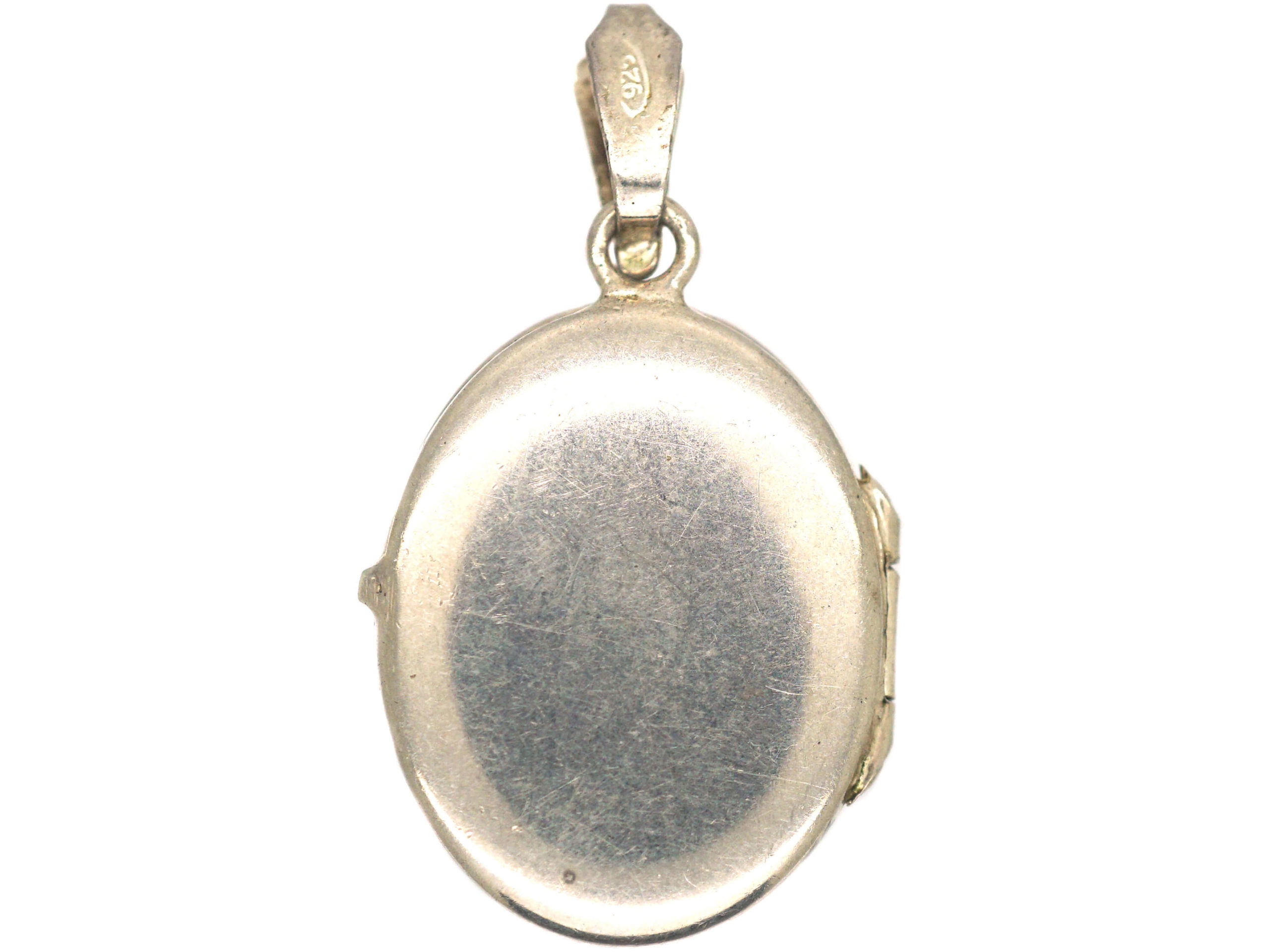 Silver Oval Locket with Leaf Design (836P) | The Antique Jewellery Company