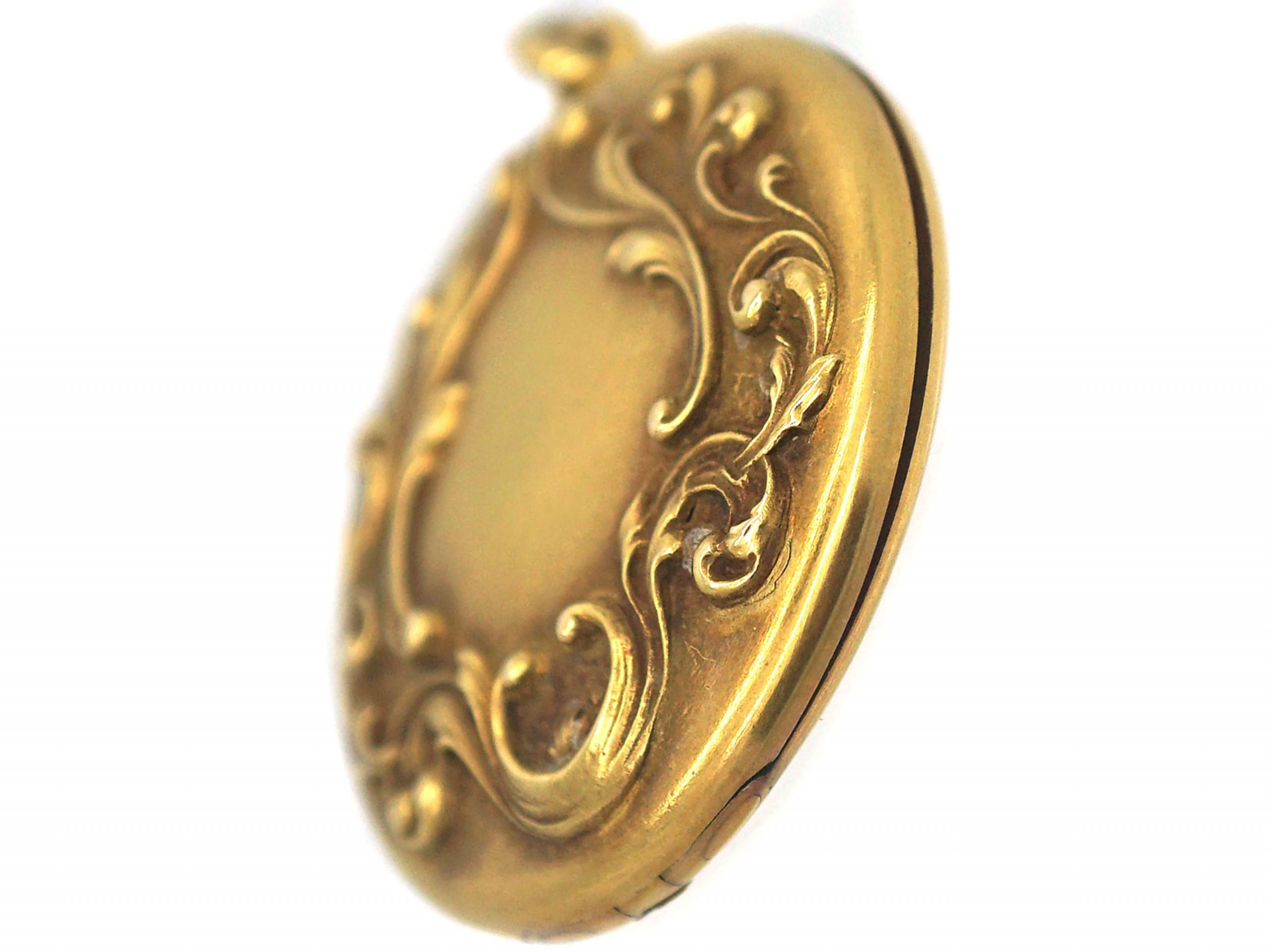 Art Nouveau 14ct Gold Round Locket (994P) | The Antique Jewellery Company