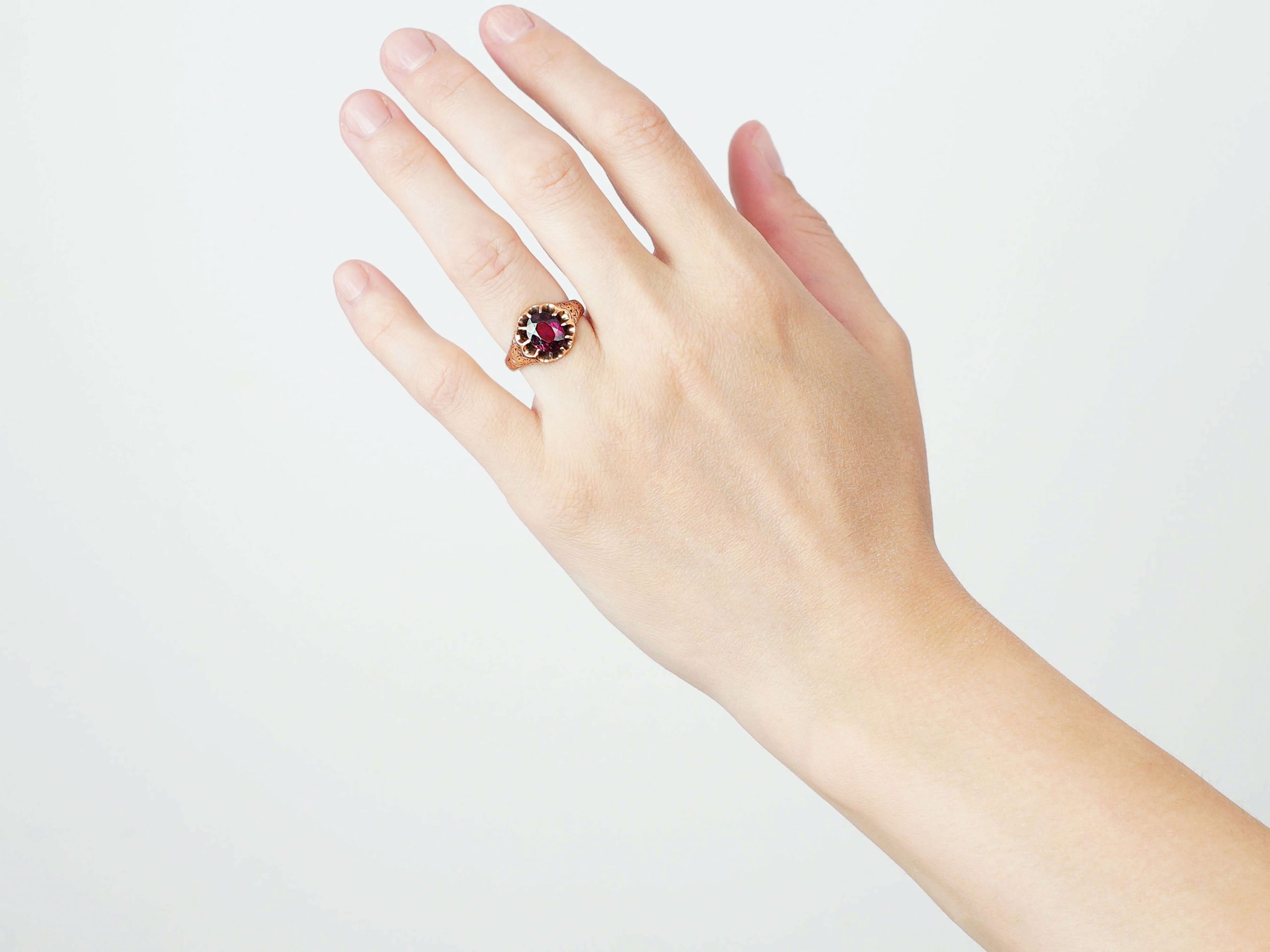 Victorian 9ct Gold Ring set with an Almandine Garnet (411R) | The ...