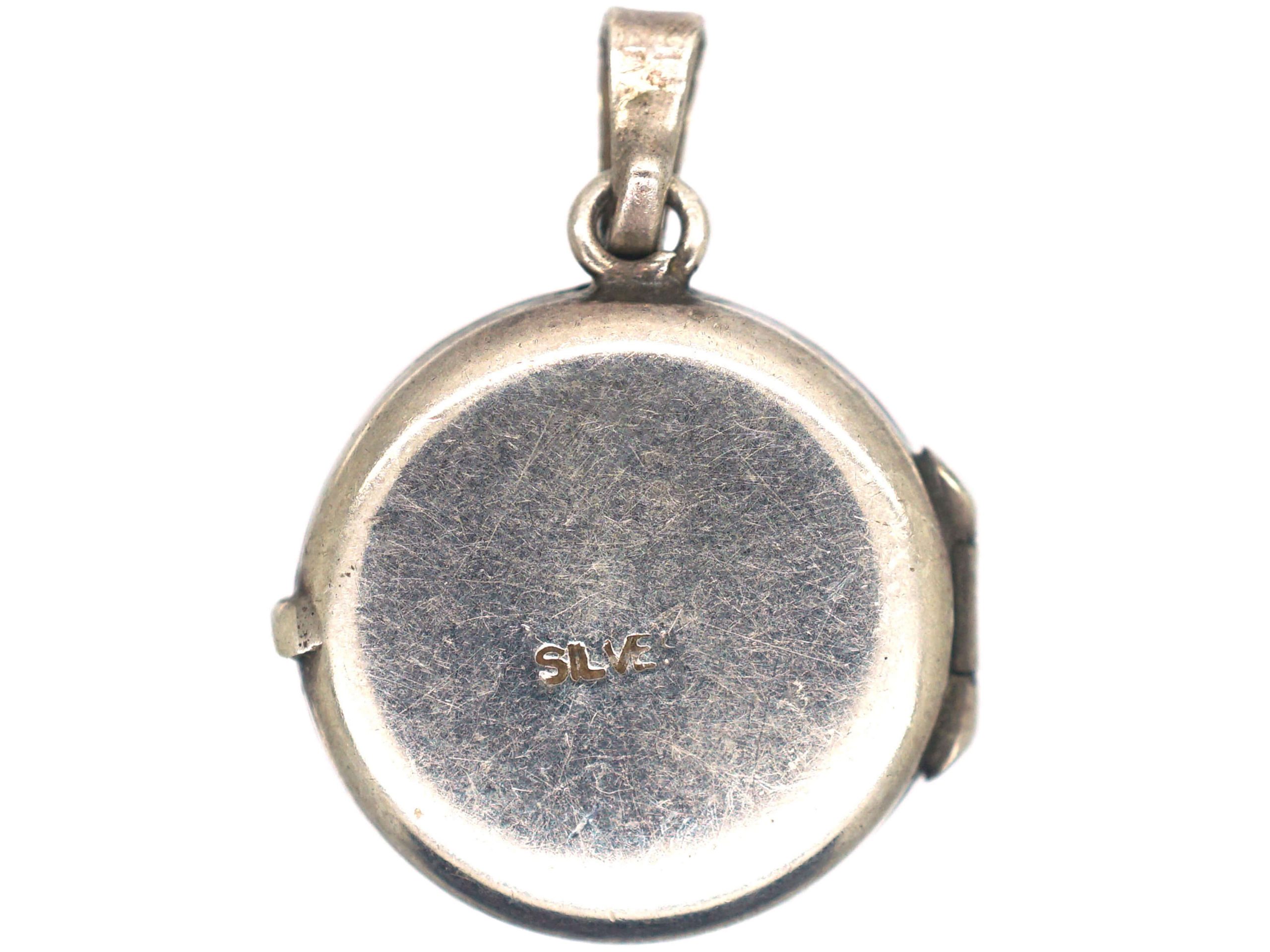 Silver Round Locket with Engraved Leaf Detail (126R) | The Antique ...