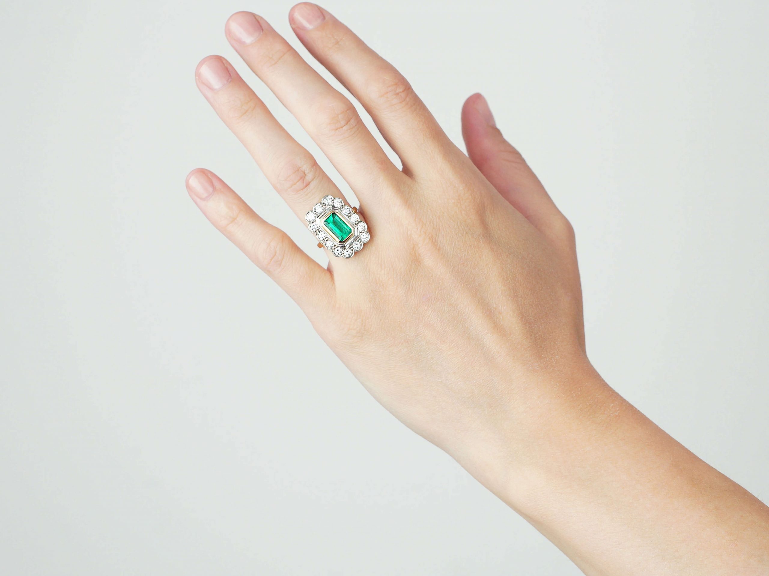 18ct Gold Emerald & Diamond Rectangular Ring (513R) | The Antique ...