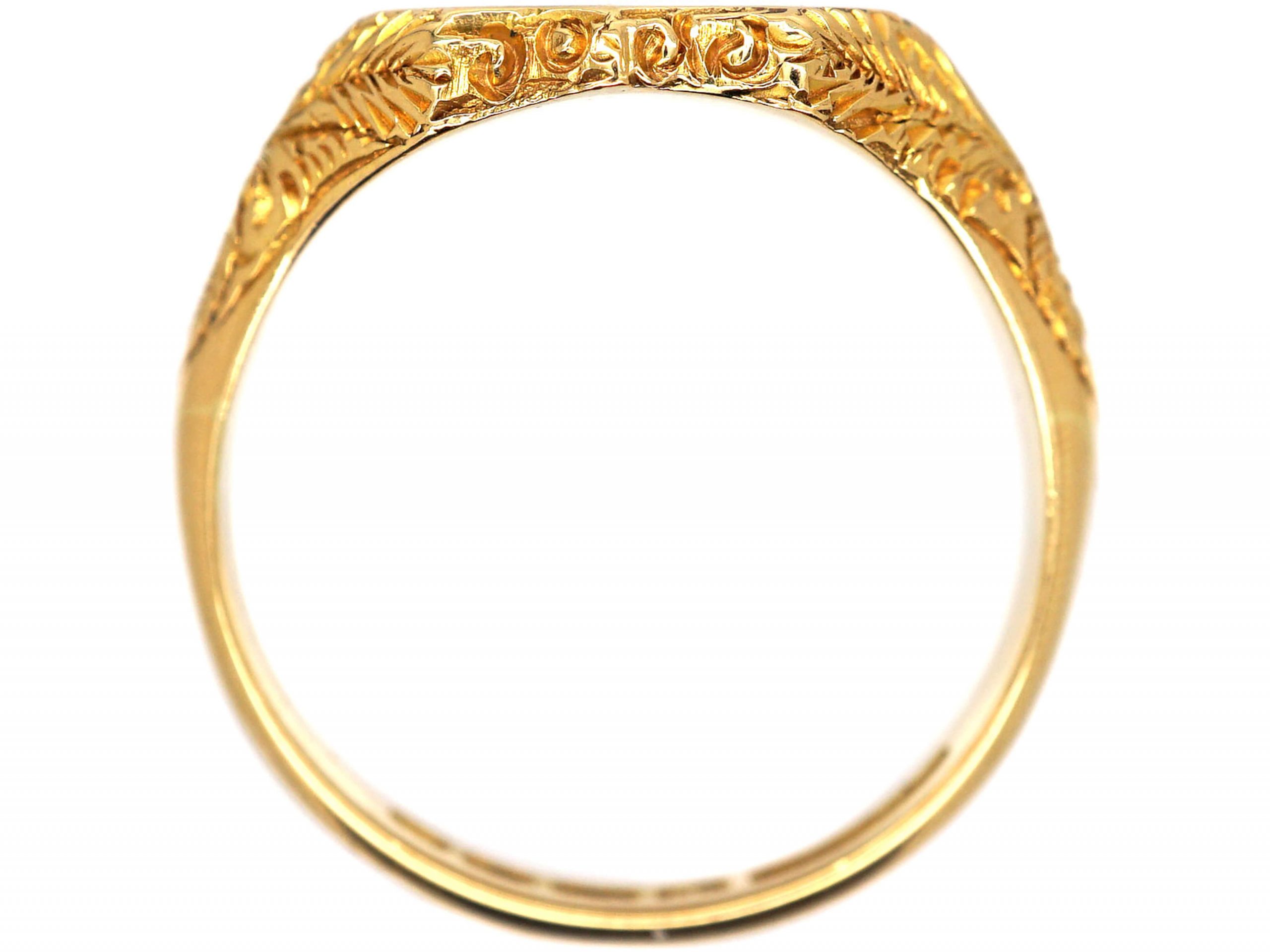 Victorian 18ct Gold Shield Shaped Signet Ring with Engraved Shoulders ...