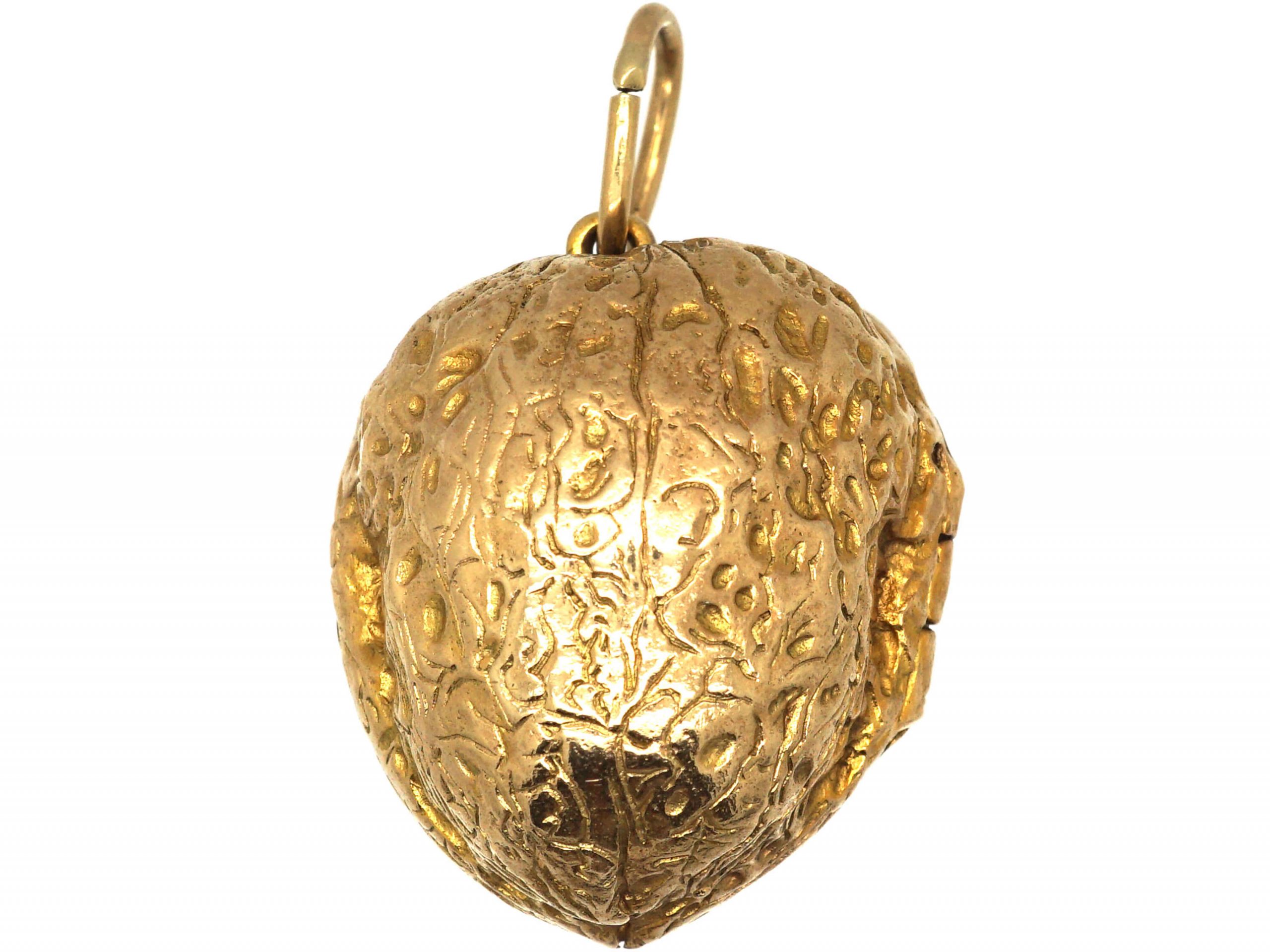 9ct Gold Walnut Locket (4T) | The Antique Jewellery Company