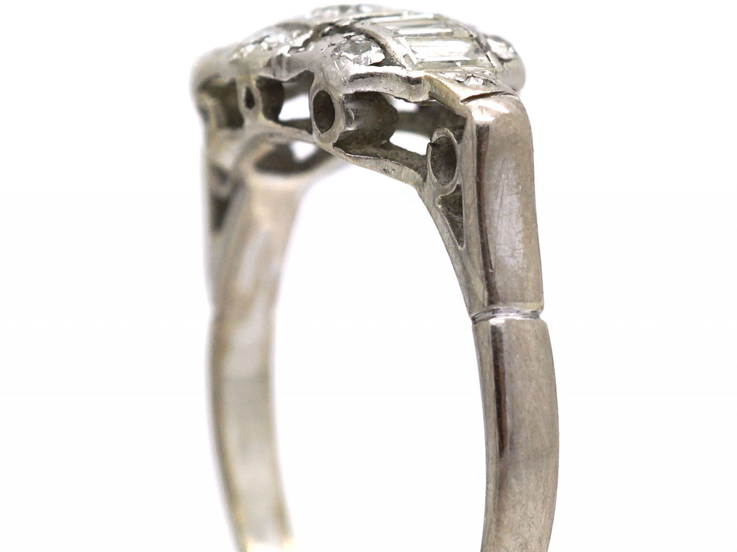 Art Deco 18ct White Gold Diamond Ring with Baguette Diamond Detail ...