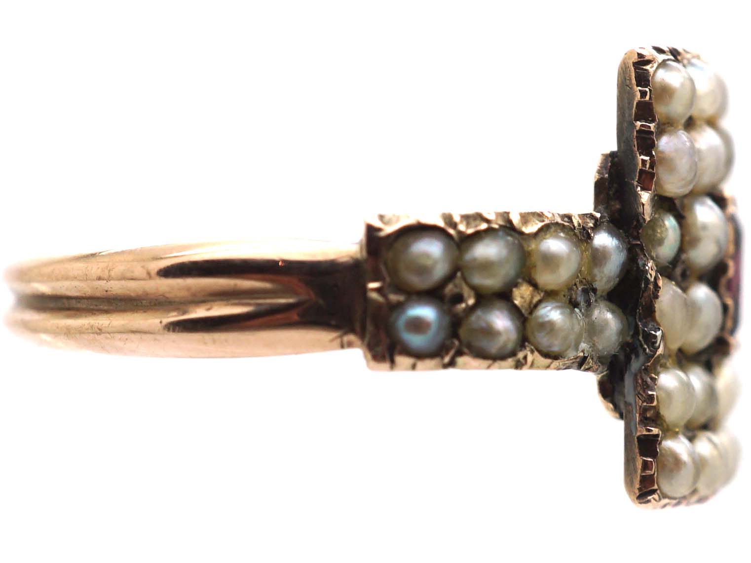 Georgian 9ct Gold Plaque Ring set with an Almandine Garnet & Natural ...