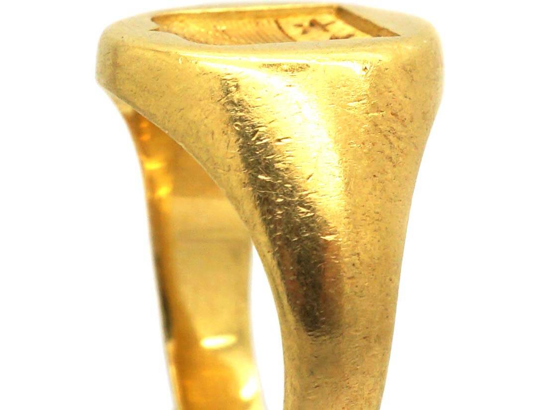 French 18ct Gold Signet Ring with Shield & Crest Intaglio (221U) | The ...