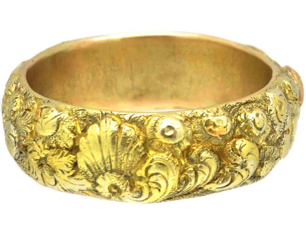 Georgian 18ct Gold Wedding Ring with Shell & Flower Detail (207U) | The ...