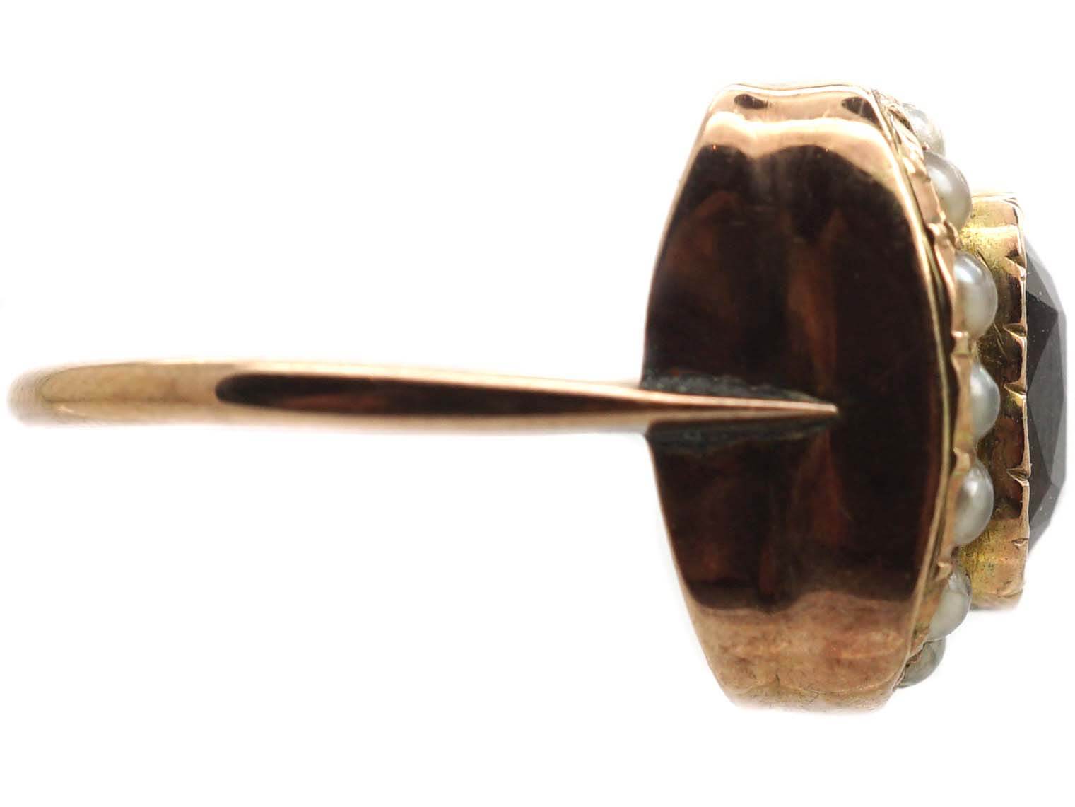 Edwardian 9ct Gold Ring set with a Garnet surrounded with Natural Split ...