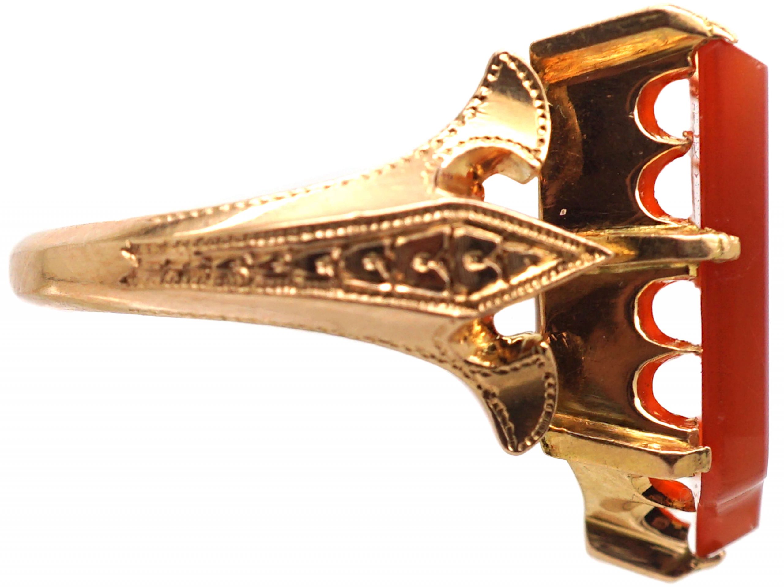 Victorian 15ct Gold Signet Ring with Shield Motif set with a Carnelian ...