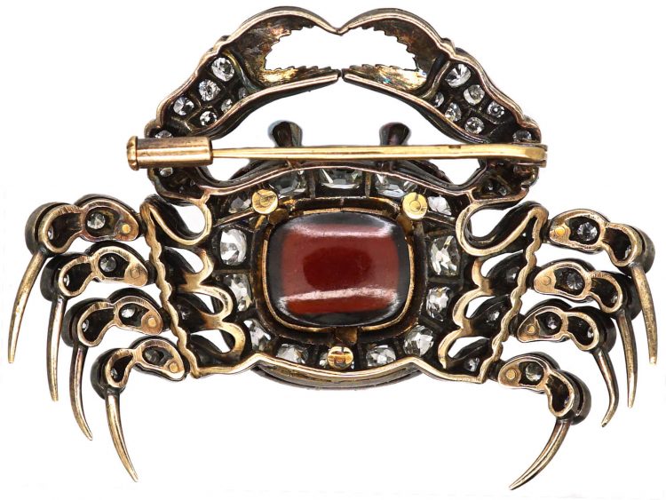 19th Century Articulated Crab Brooch Set With A Garnet Diamonds In 19th Century Articulated Crab Brooch Set With A Garnet Diamonds In