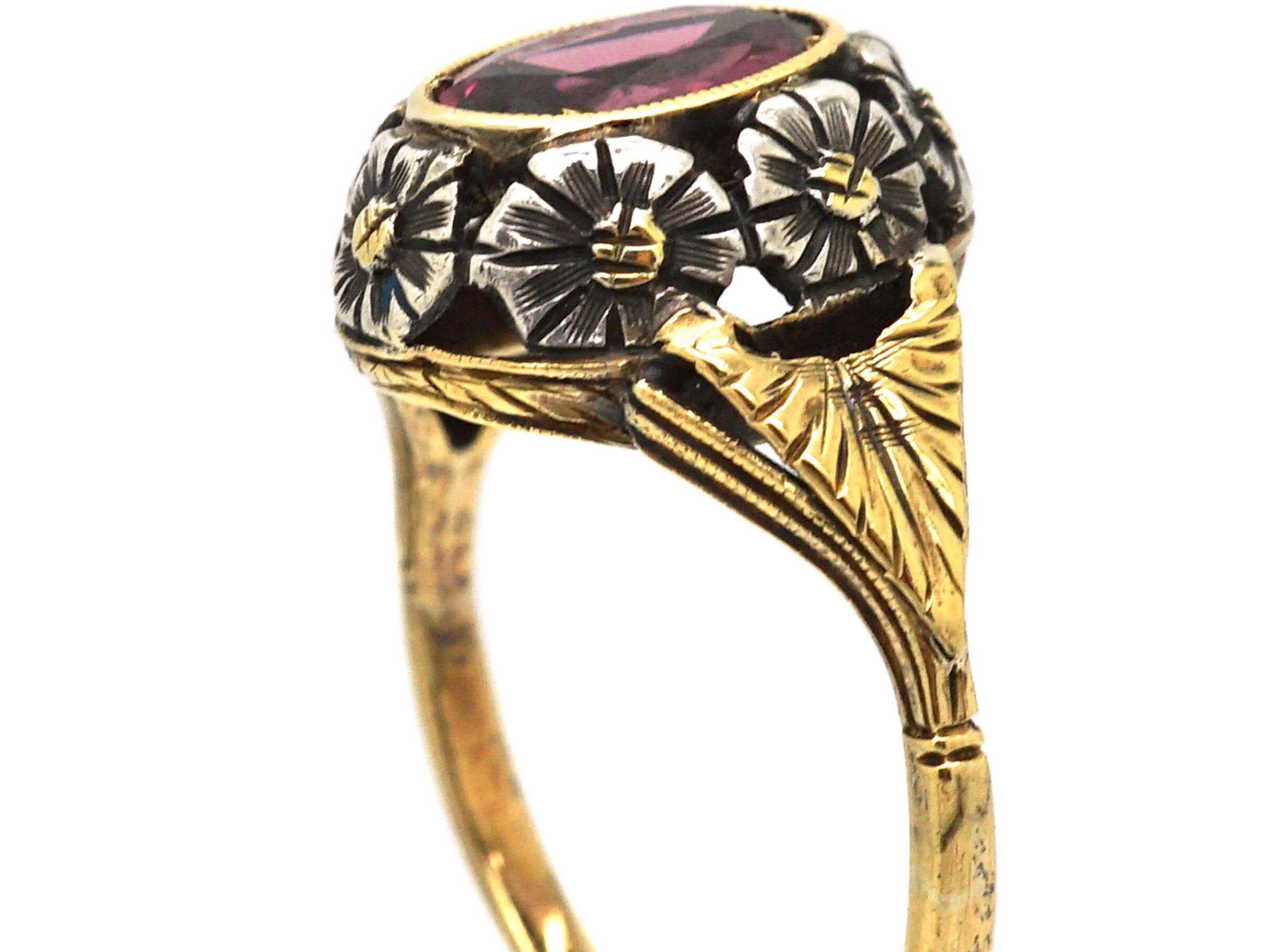 Art Nouveau 18ct Gold & Silver Flower Motif Ring set with a Garnet (21W ...