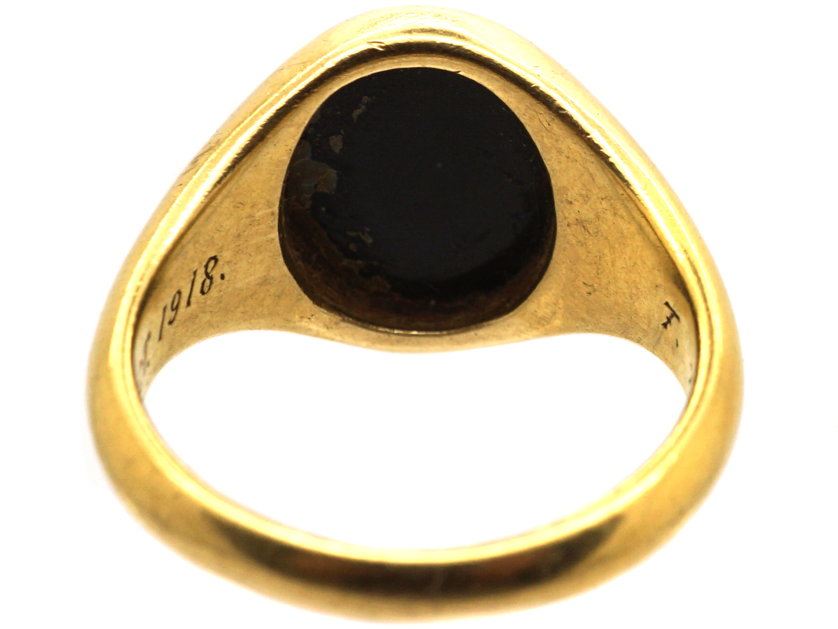 Edwardian 18ct Gold Signet Ring set with Banded Onyx with Intaglio of a ...