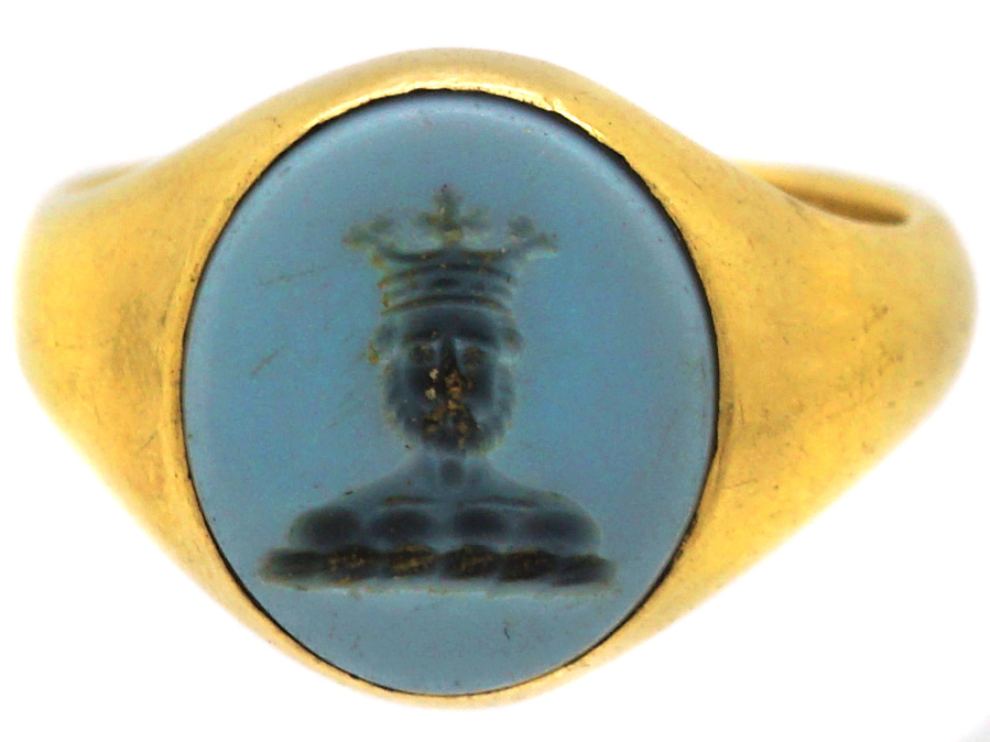 Edwardian 18ct Gold Signet Ring set with Banded Onyx with Intaglio of a ...