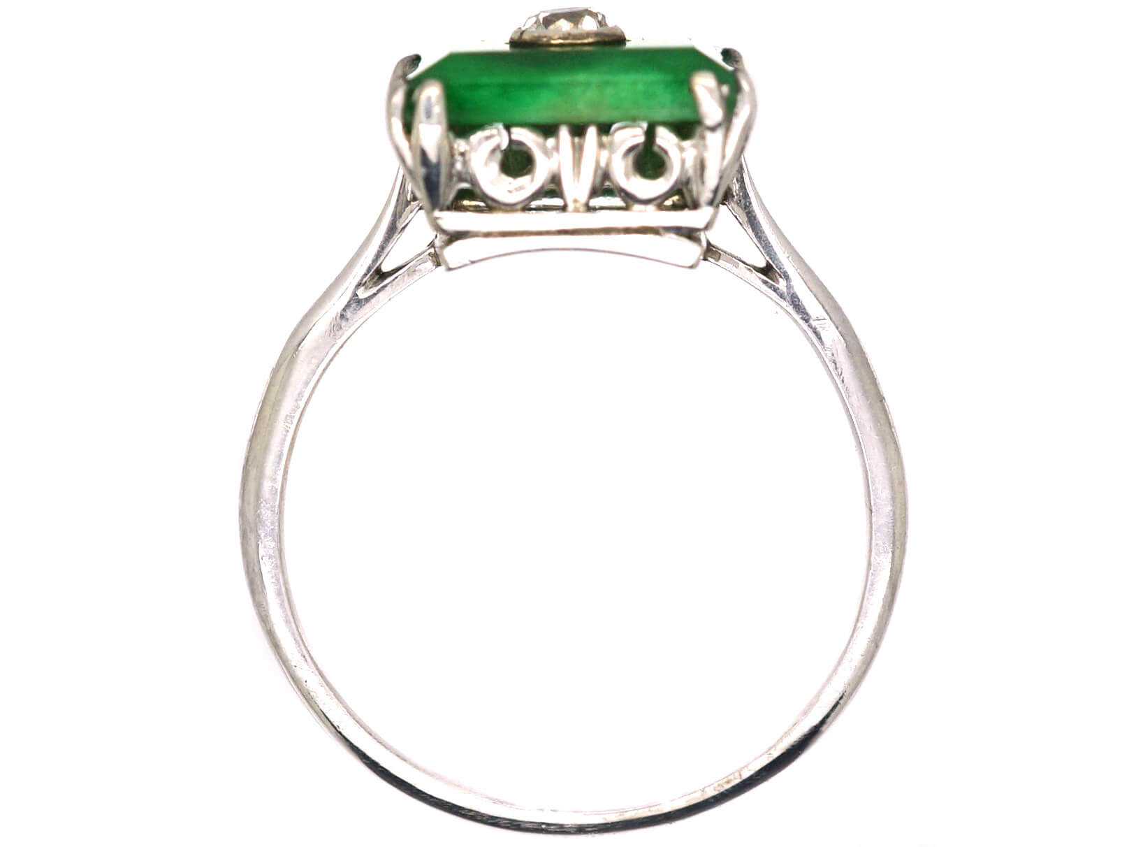 Art Deco Platinum & Jade Square Ring with a Diamond in the Centre (965W ...