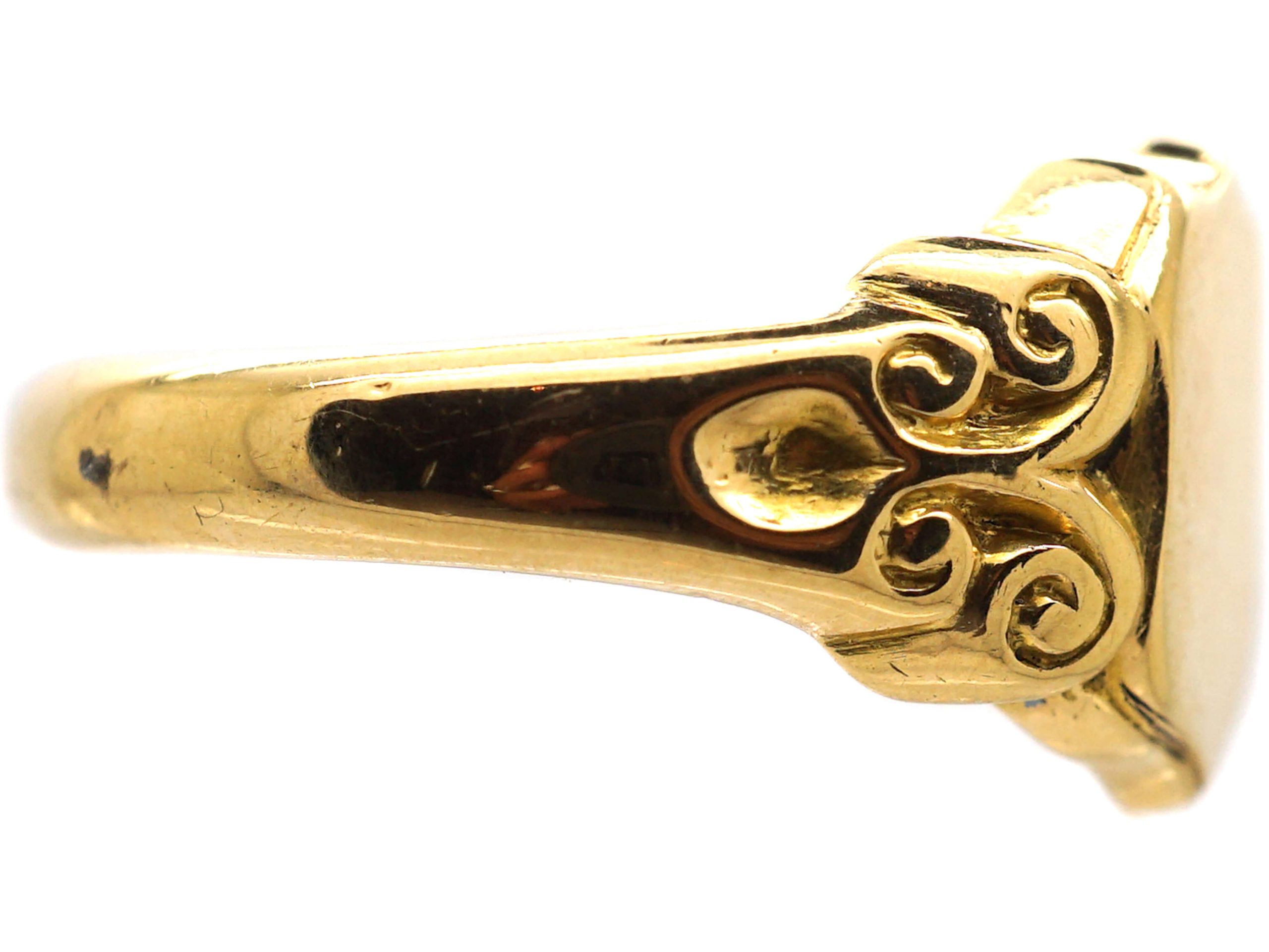 Victorian 18ct Gold Signet ring (400X) | The Antique Jewellery Company