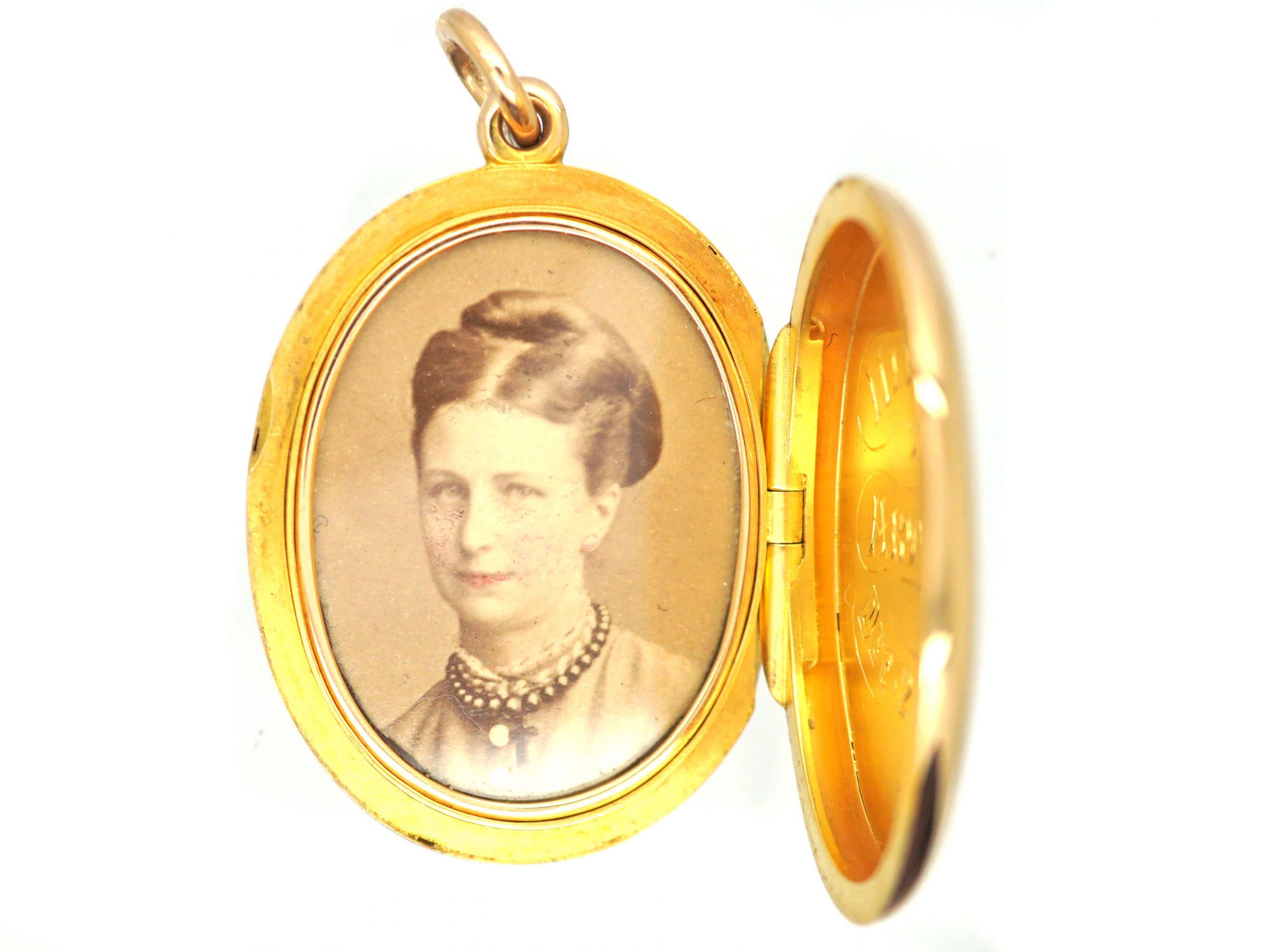 Victorian 18ct Gold Plain Oval Locket (835X) | The Antique Jewellery ...