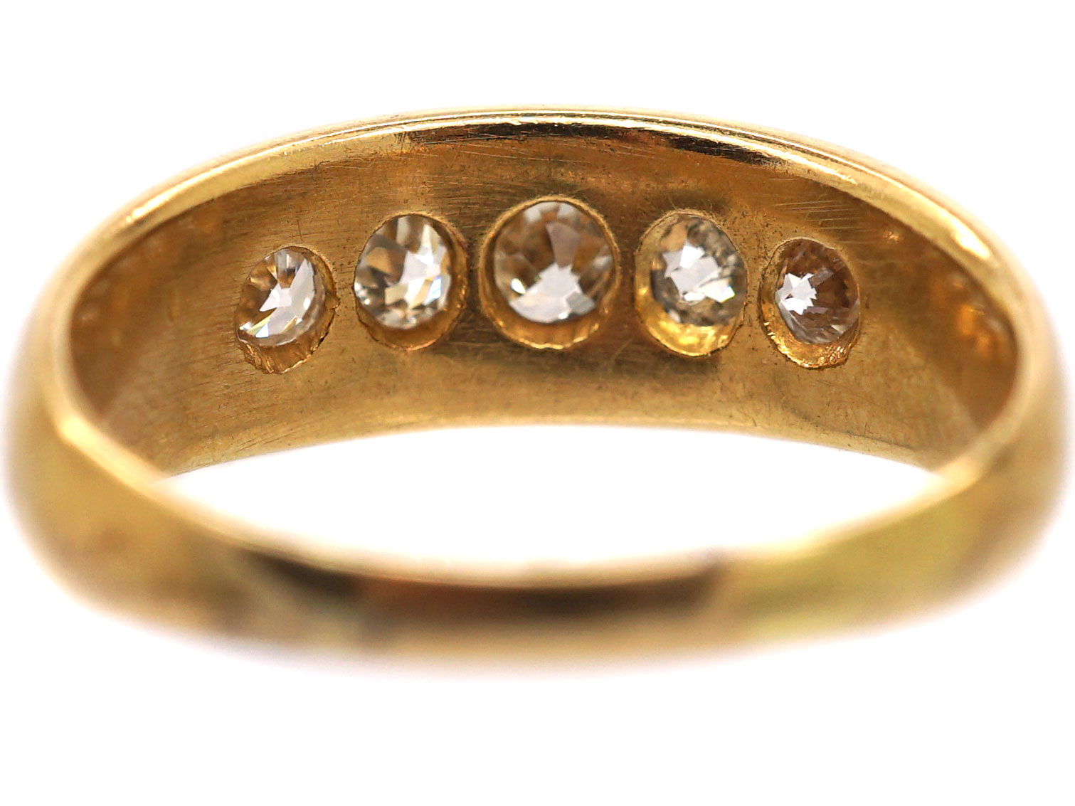 Victorian 18ct Gold Ring set with Five Old Mine Cut Diamonds (334Y ...